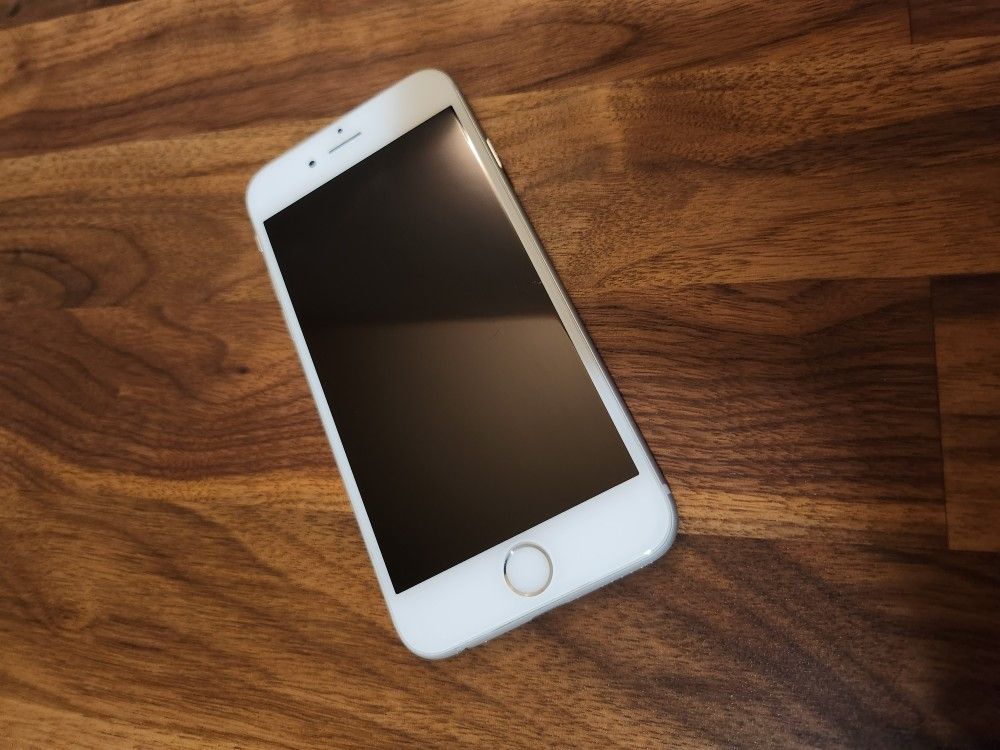 iPhone 6 - White, AT&T for Sale in San Antonio, TX - OfferUp
