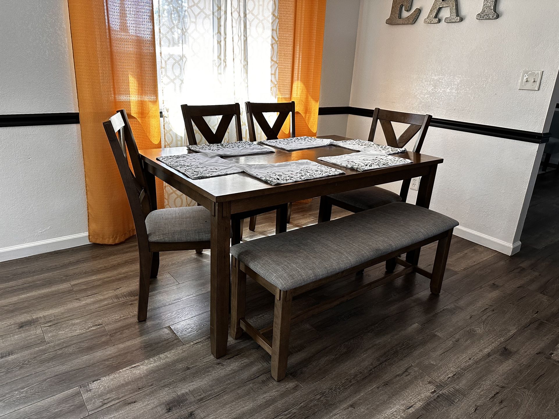 Used Dining Room Chairs