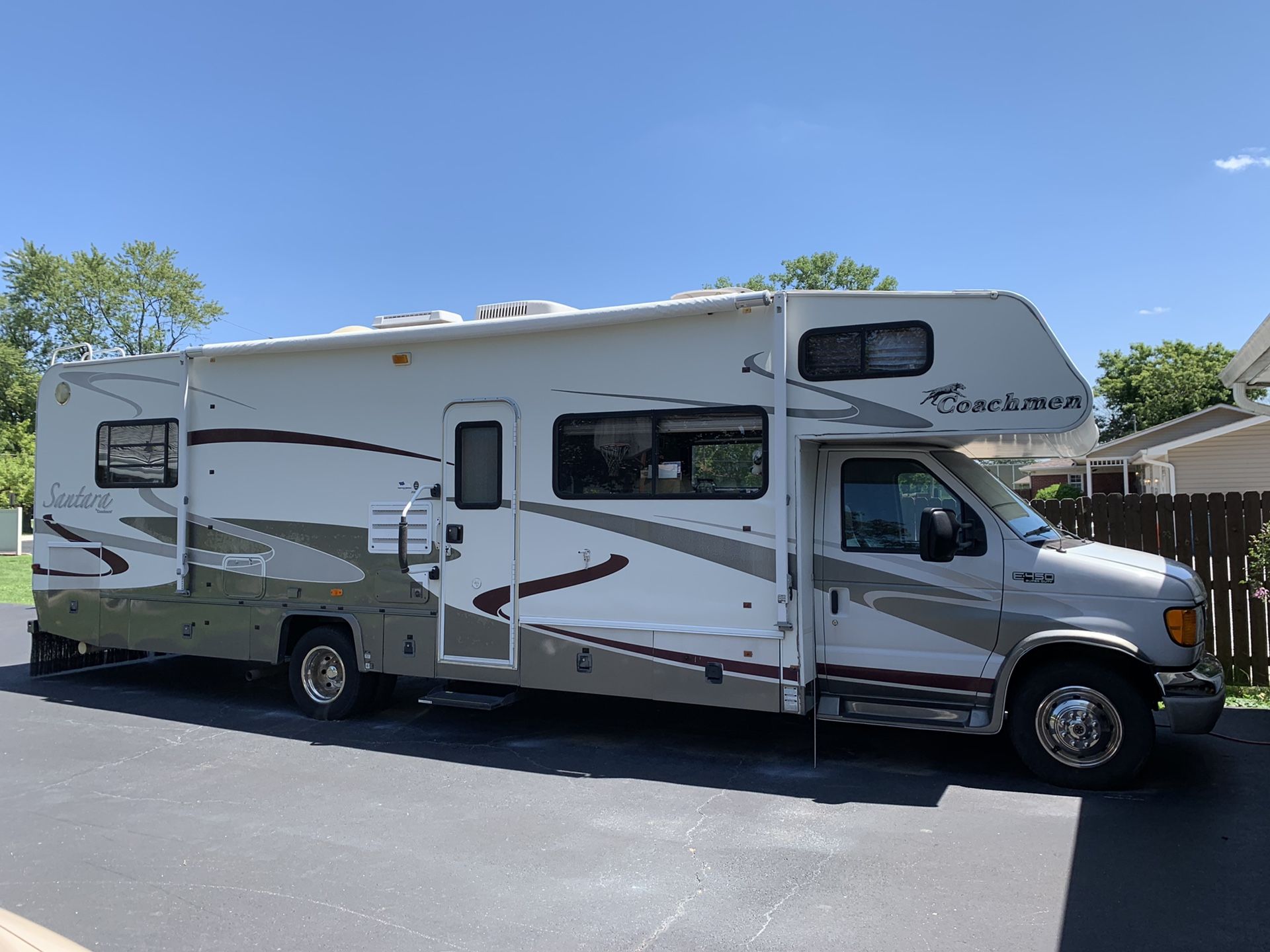 2004 Coachman Santara C Class RV for Sale in Avon, IN - OfferUp