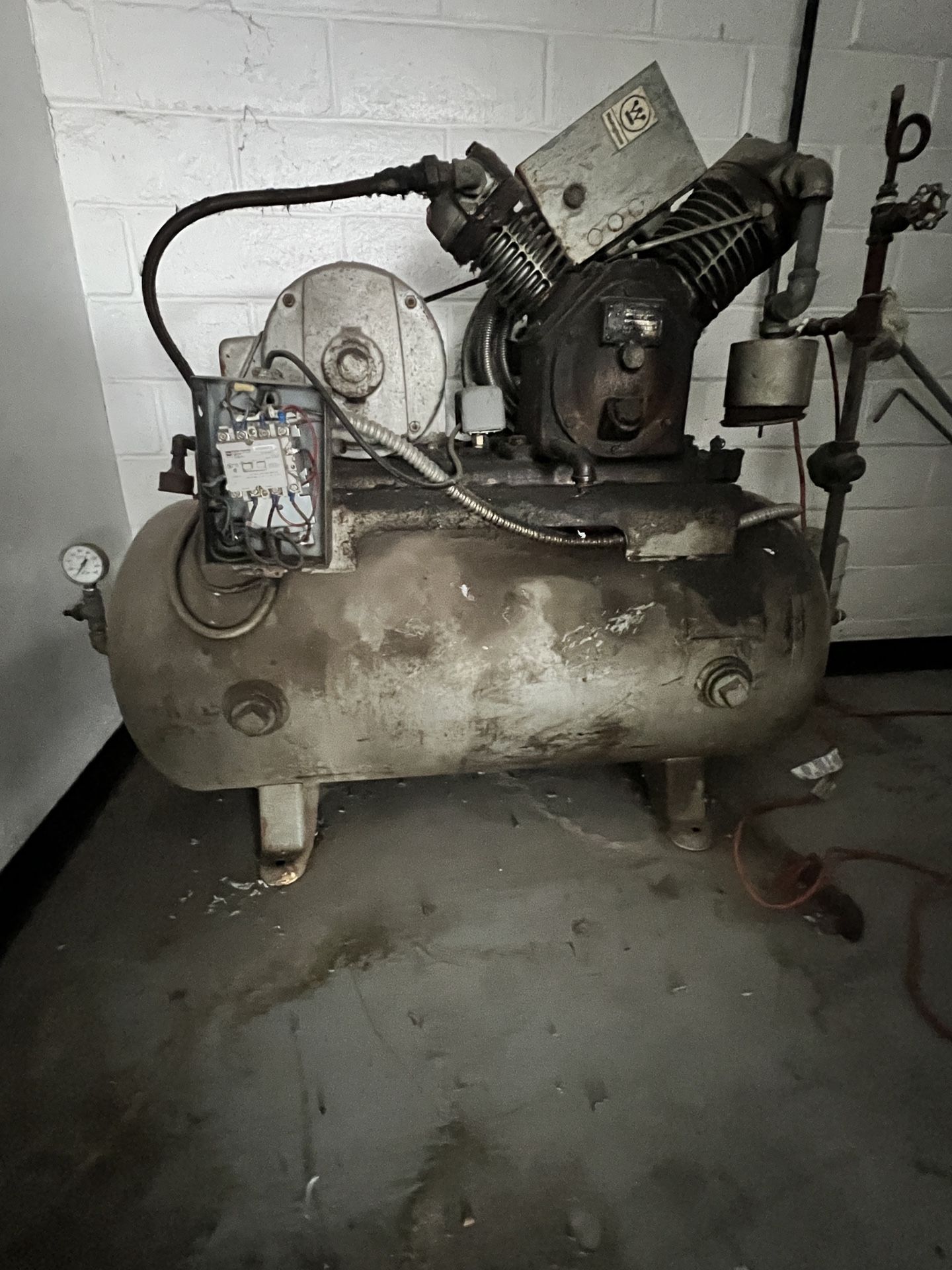 AIR COMPRESSOR for Sale in Menifee, CA - OfferUp