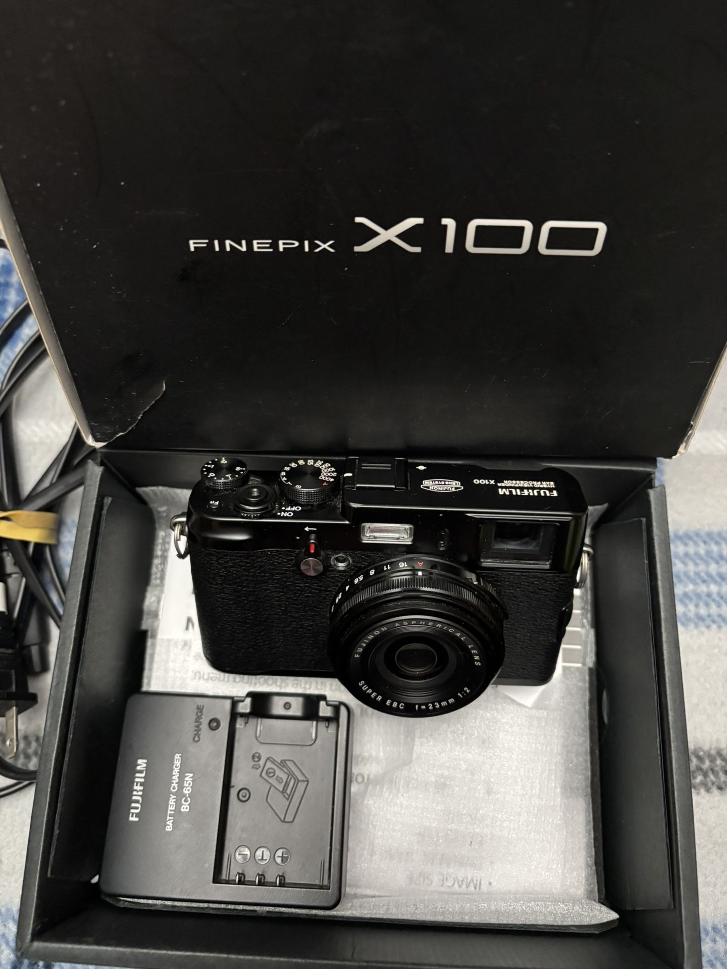Fujifilm X100 ( Limited Edition ) for Sale in Irwindale, CA - OfferUp
