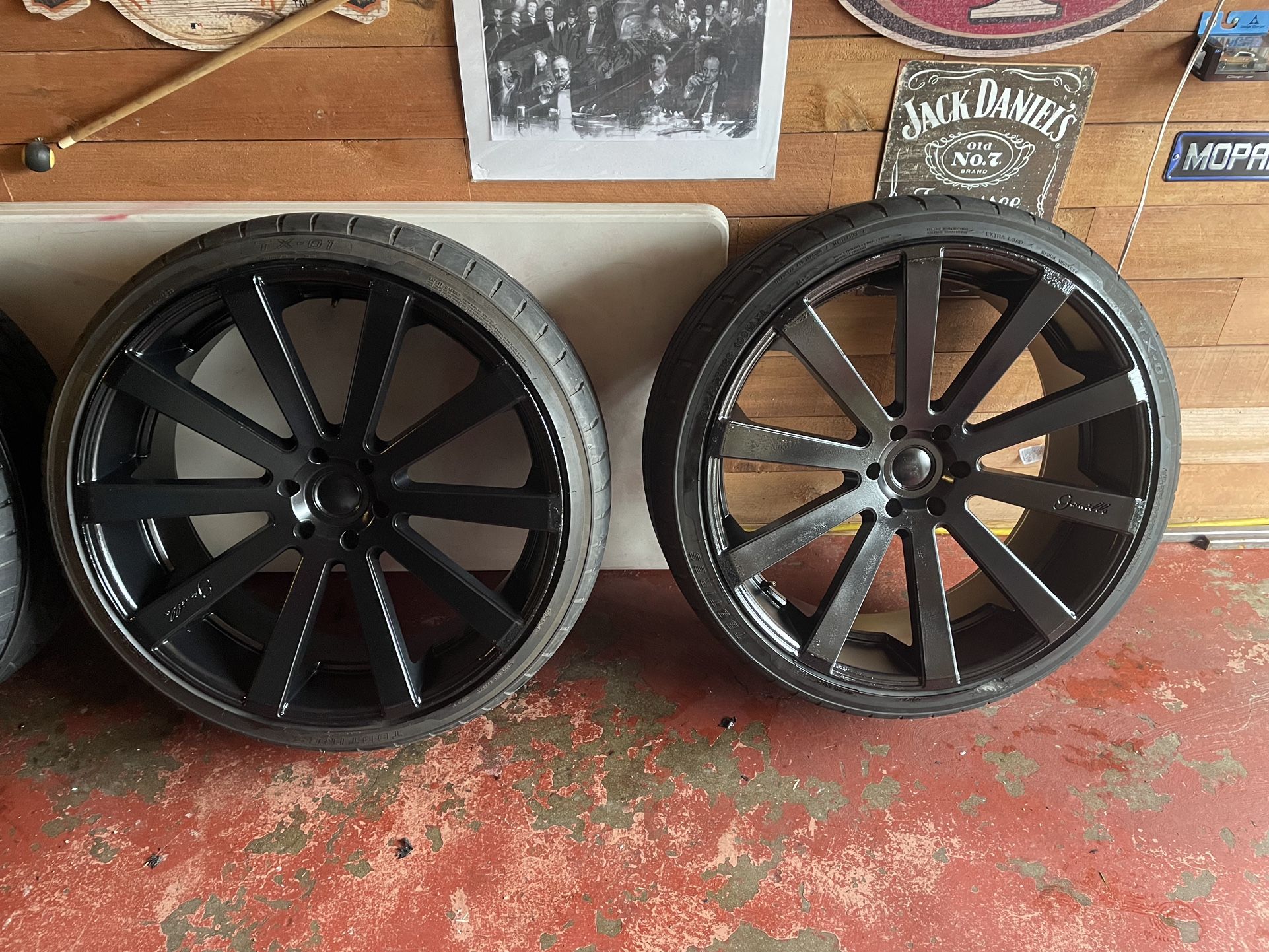 6 Lugs 26in Rims for Sale in Sacramento, CA - OfferUp