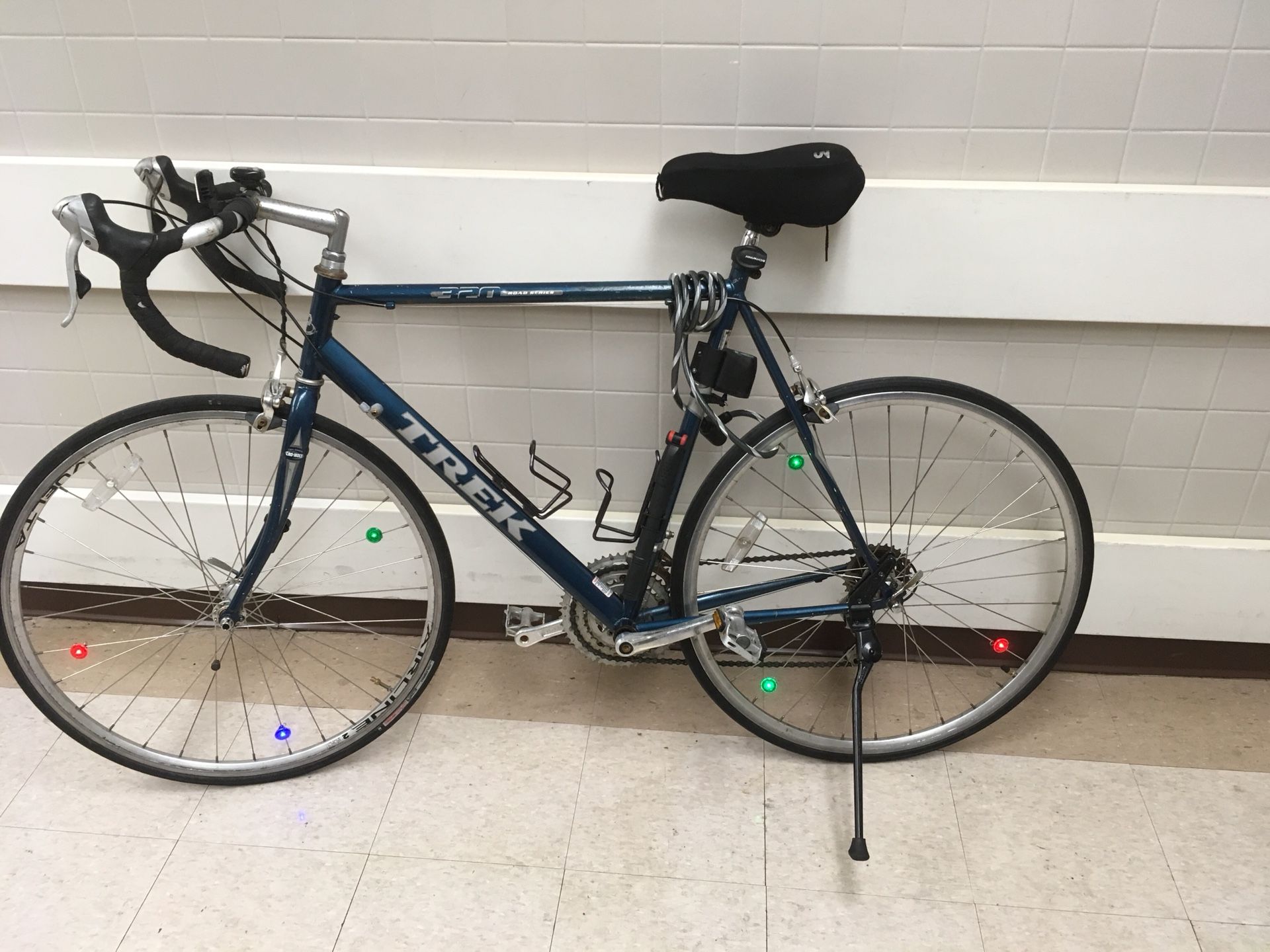 Trek 320 road bike store