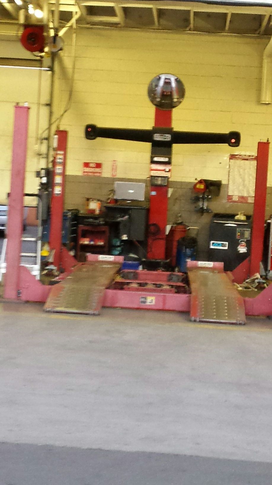 Hunter Alignment System , 4 post rack 2 Center rolling jacks for Sale ...