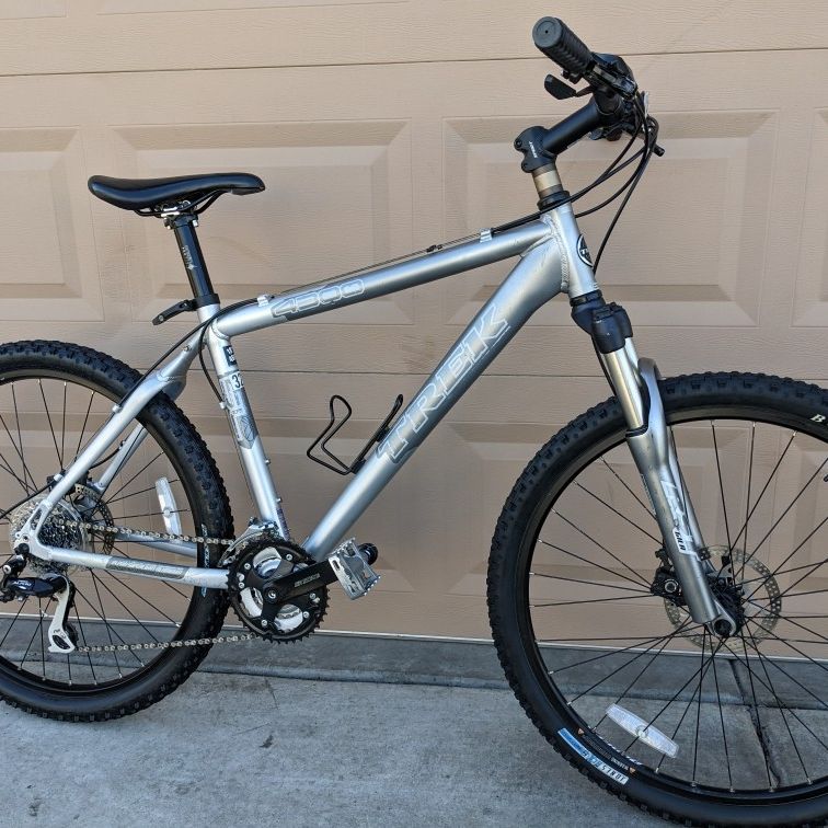 13" TREK 4300 Hydro Disc Aluminum Hardtail Mountain Bike ~5'0"-5'3" | atelier-yuwa.ciao.jp