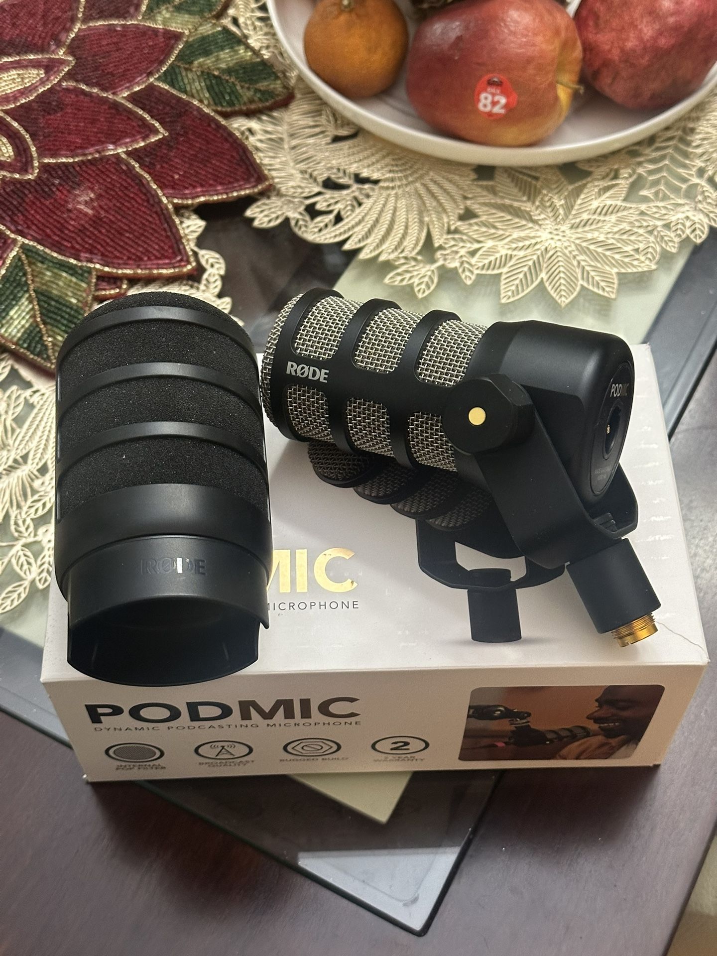 Rode Podmic And Windshield for Sale in Victorville, CA - OfferUp