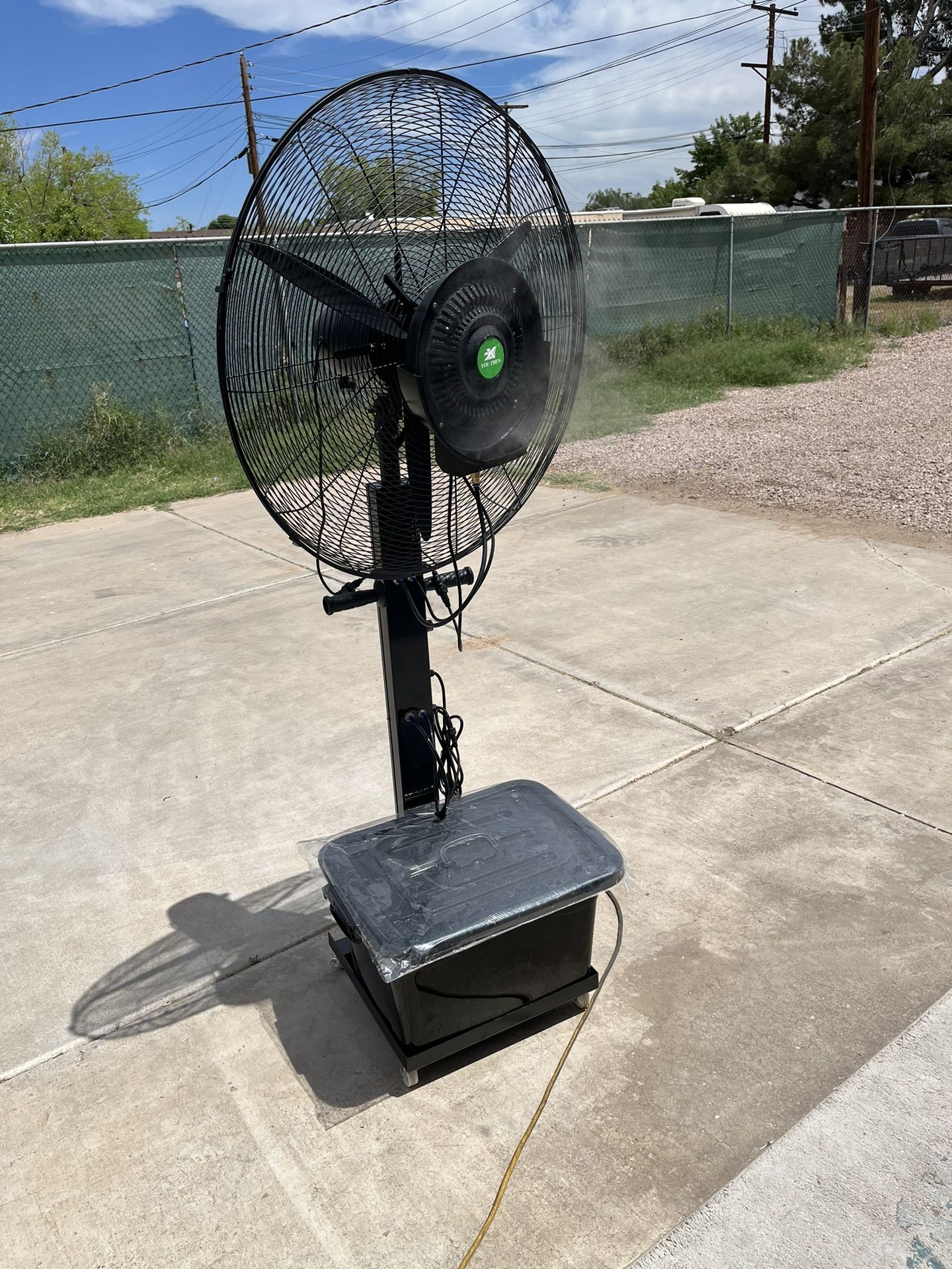 New Mist Fan 5000 Cfm 4 Speed Oscillator for Sale in Mesa, AZ - OfferUp