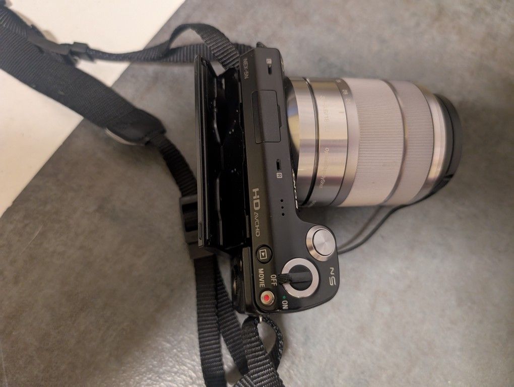 Sony nex-5N for Sale in Lakewood, WA - OfferUp