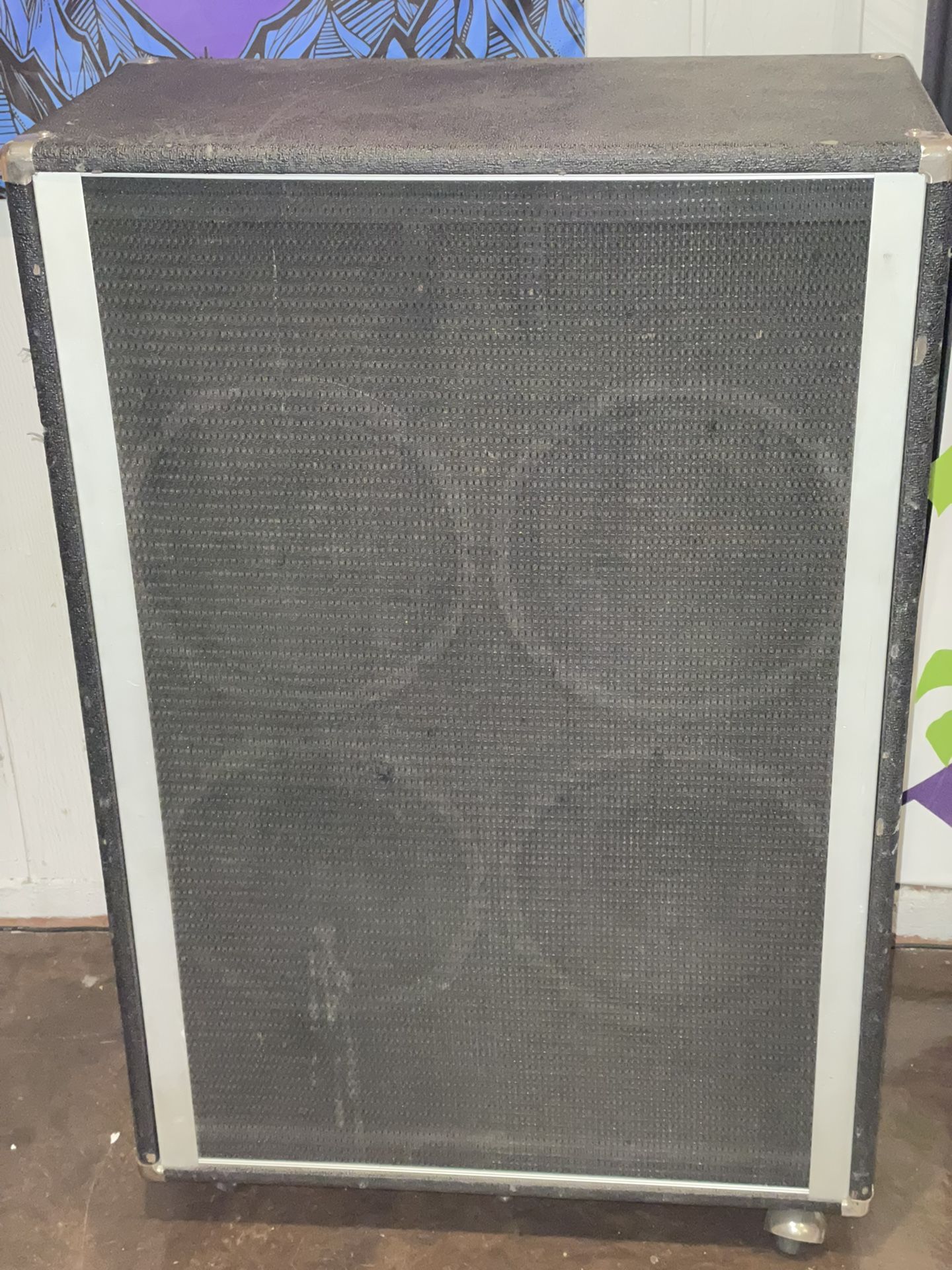 Peavy Over Sized 4x12 Cab for Sale in Guadalupe, AZ - OfferUp