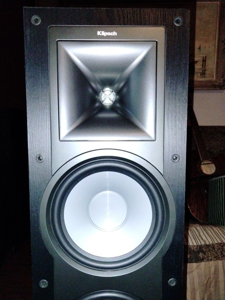 Klipsch Icon KF28 Floor standing Tower Speakers for Sale in Tacoma, WA ...