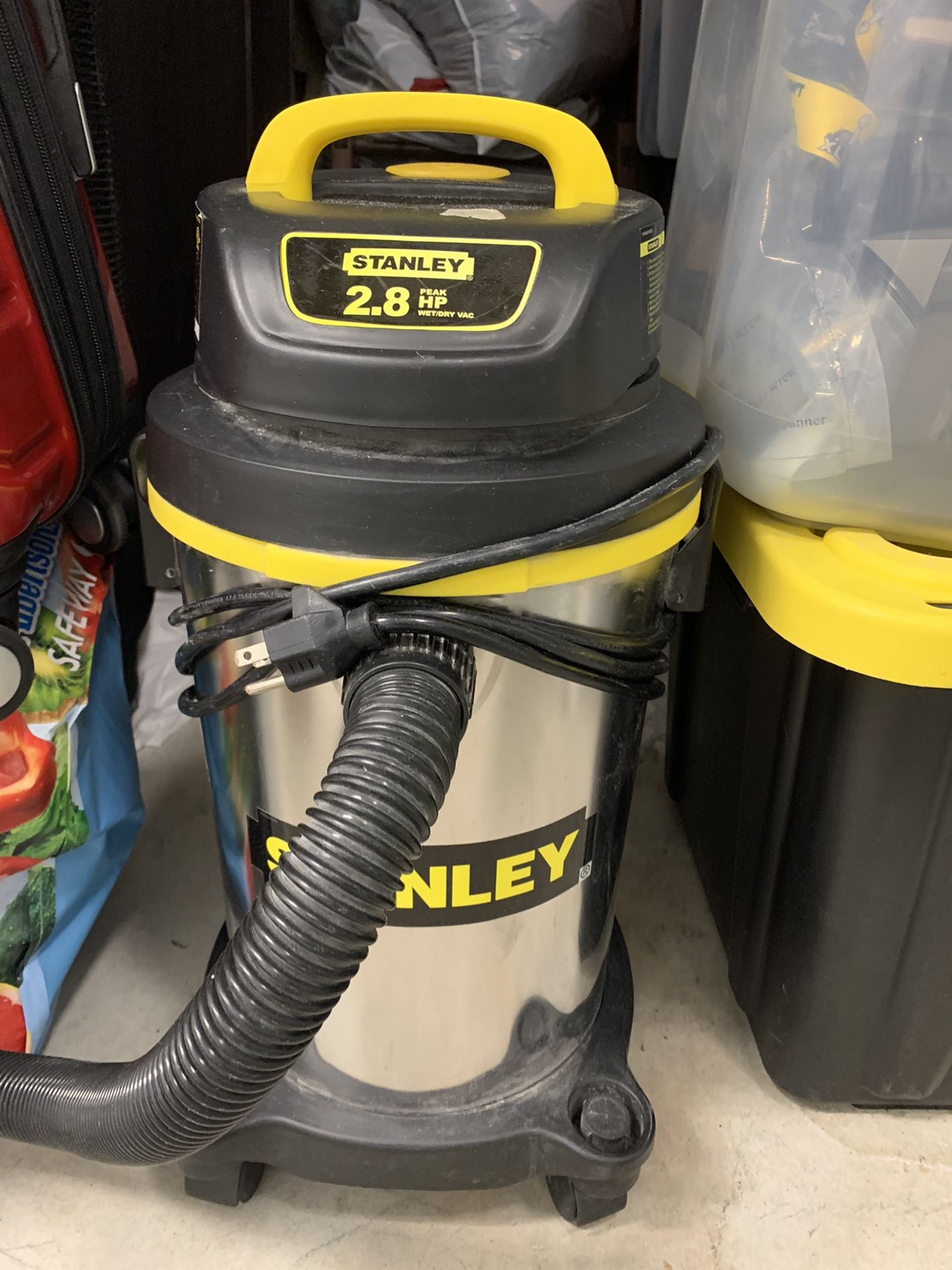 Stanley shop vacuum. 2.8 hp for Sale in Tacoma, WA - OfferUp