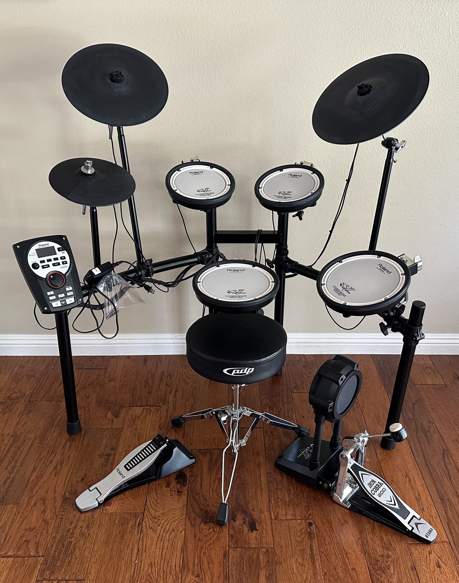 Roland V Drums TD 11-KV electronic drum Set w/throne & kick drum pedal ...