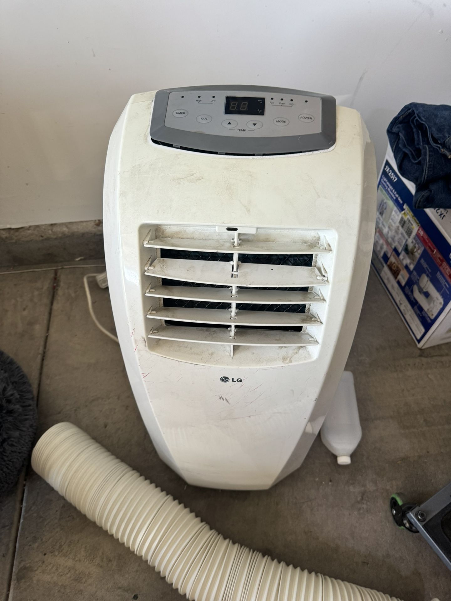 Lg Portable Air Conditioner for Sale in Las Vegas, NV - OfferUp