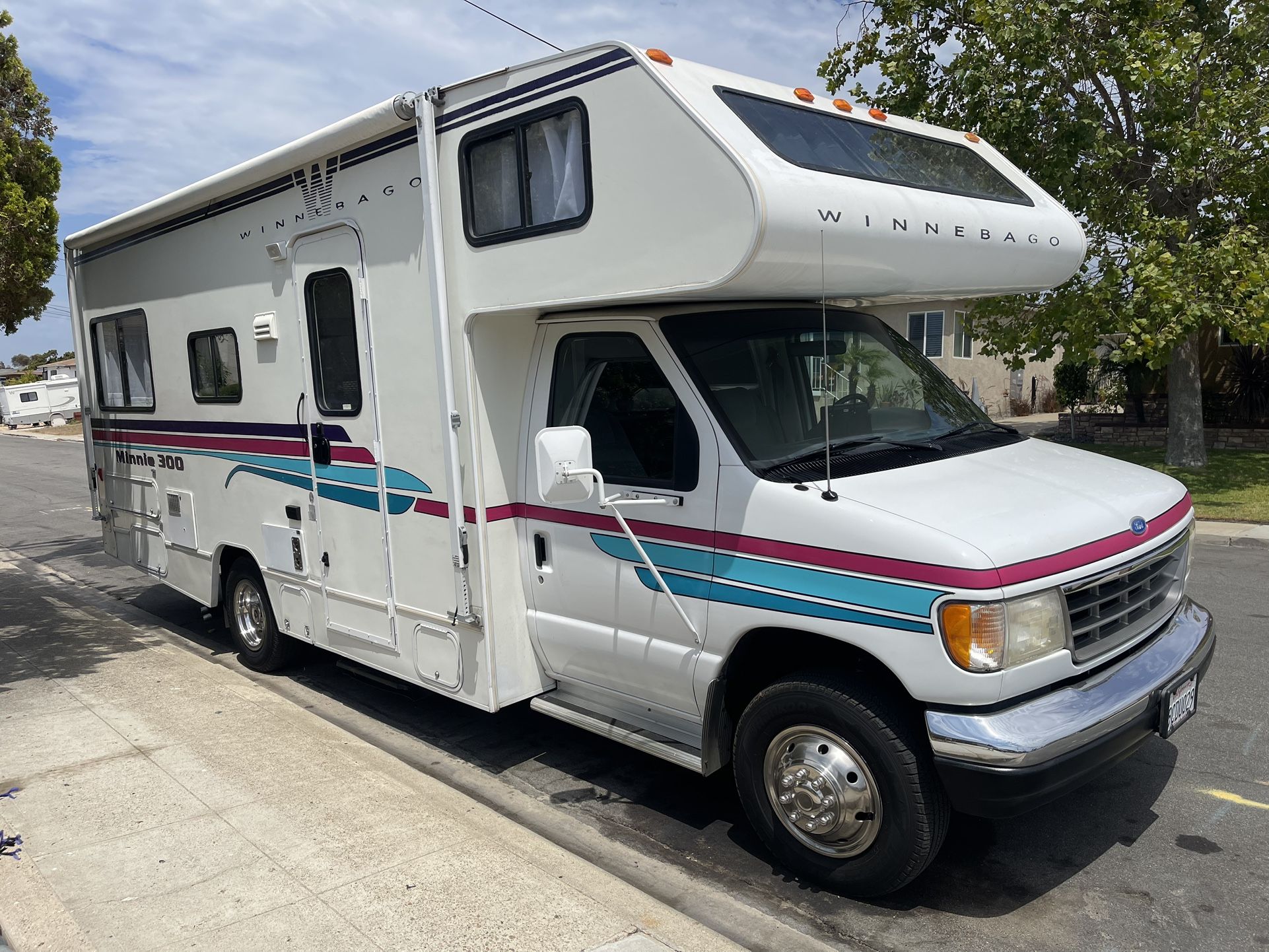 1995 Winnebago Mini Winnie for Sale in San Diego, CA - OfferUp