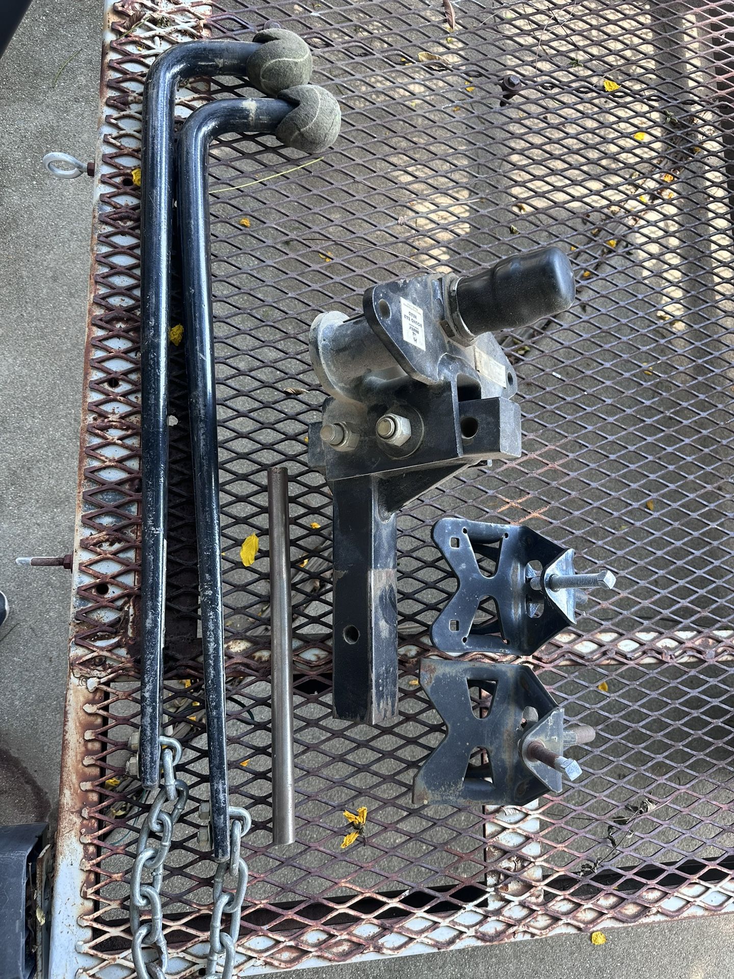 Complete trailer hitch & sway bar kit for travel trailer for Sale in ...