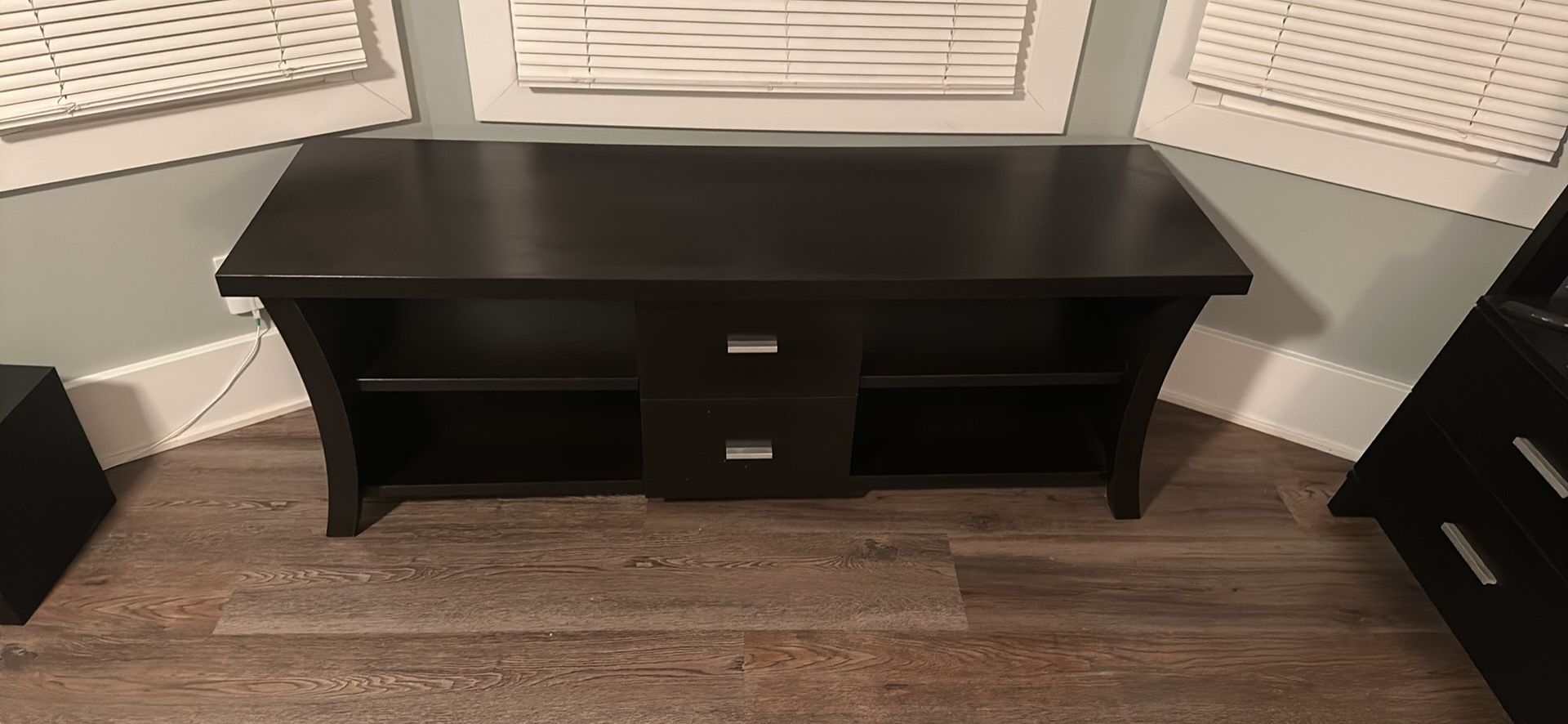Tv Stand for Sale in Cleveland, OH - OfferUp