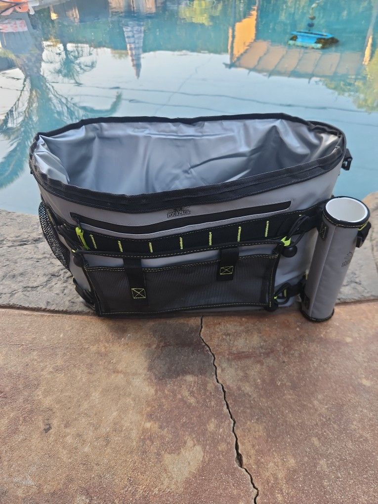 Ice Chest Bag for Sale in Pico Rivera, CA - OfferUp
