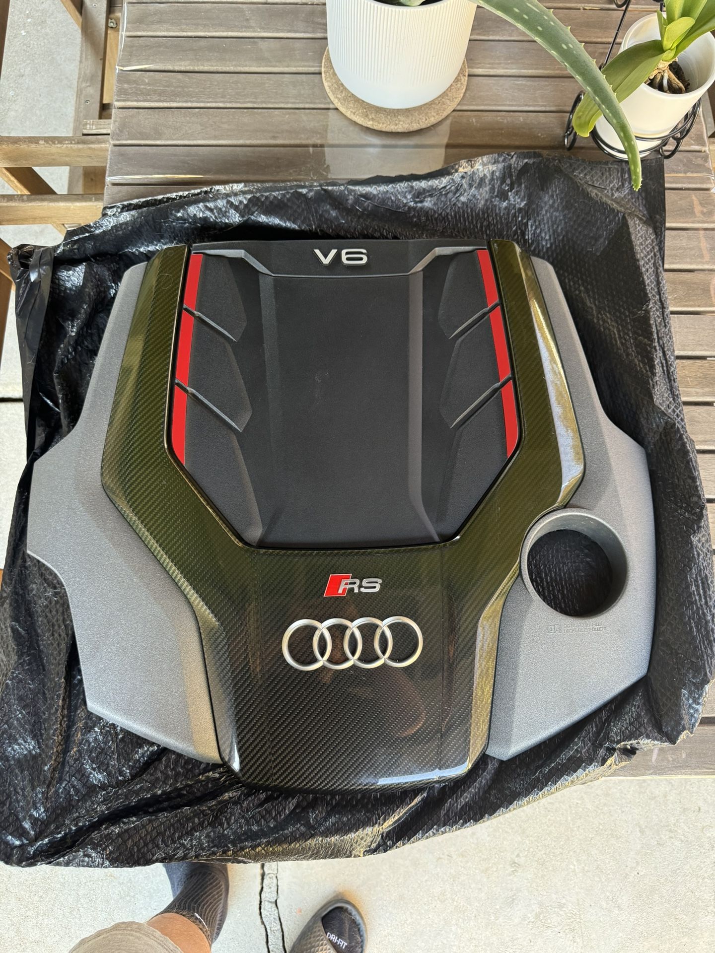 Audi RS V6 Engine Cover for Sale in Los Angeles, CA - OfferUp