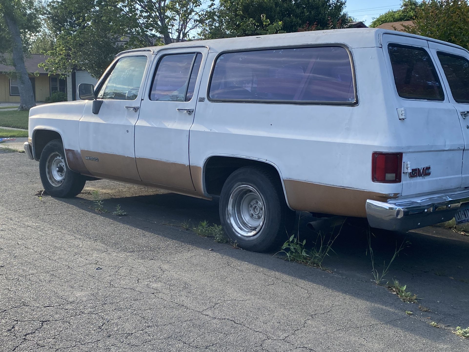 1990 GMC Suburban for Sale in San Antonio, TX - OfferUp