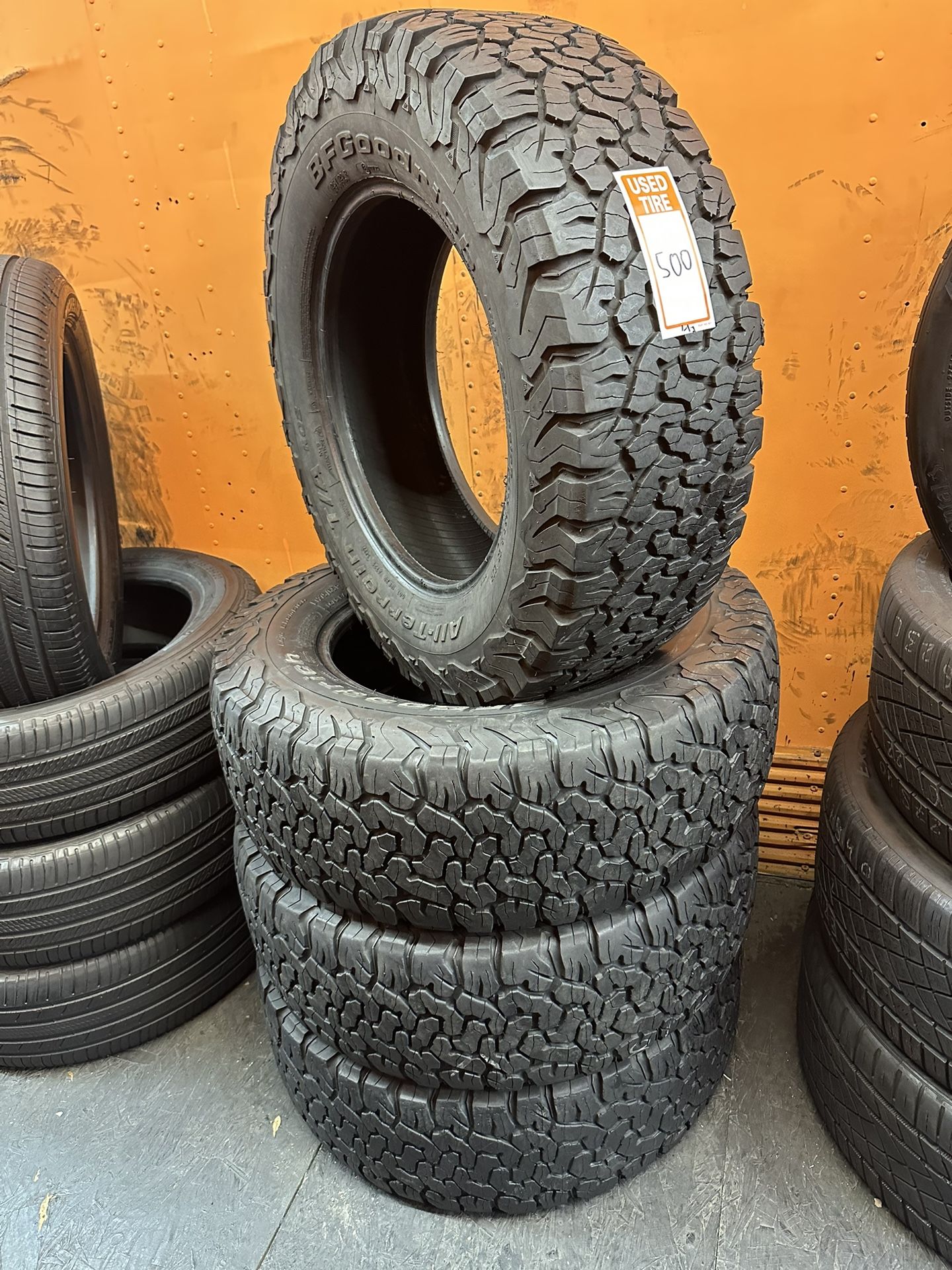 275/65R18 BF Goodrich Ko2 A/T Full Tire Set for Sale in Arlington, TX - OfferUp