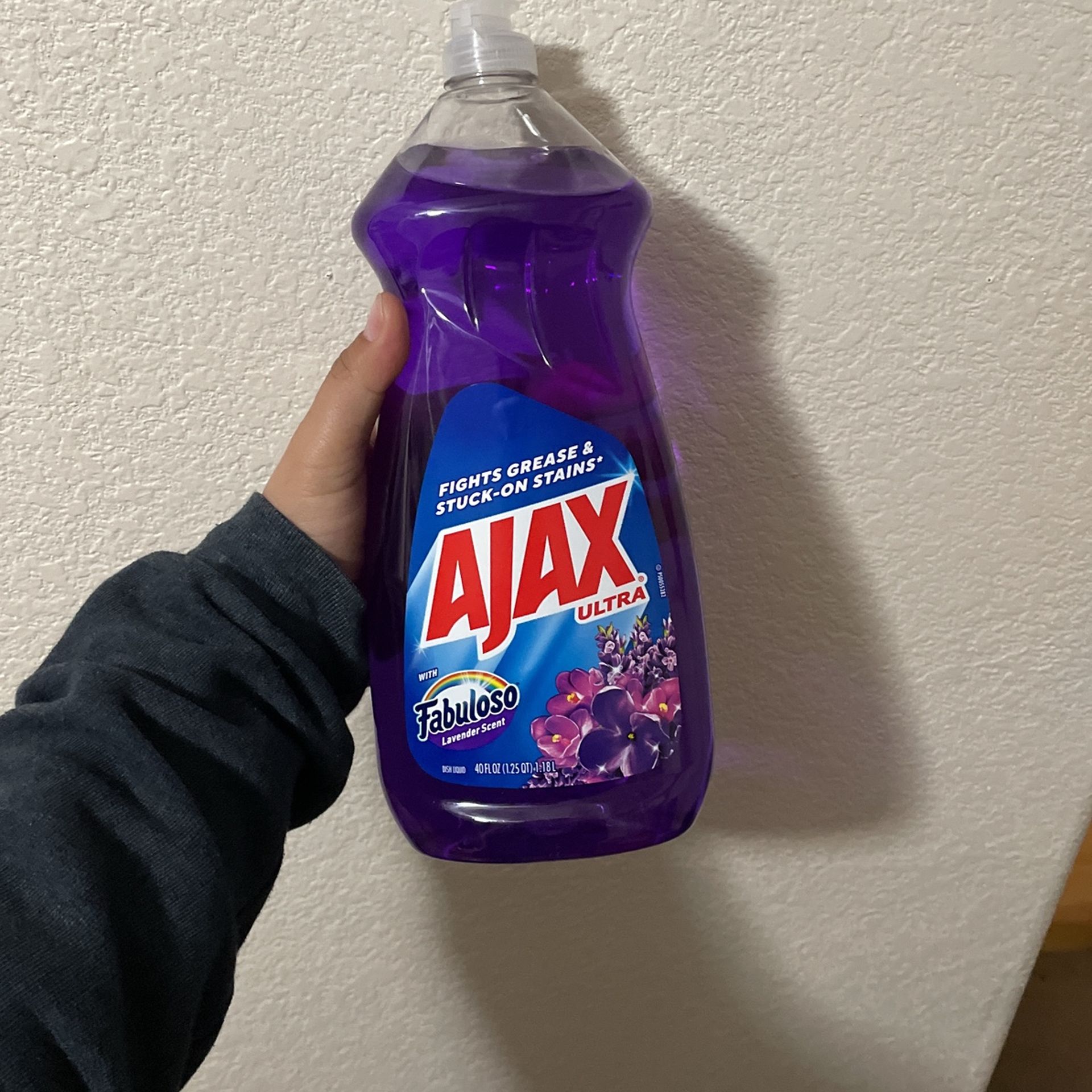 Ajax 40fl Oz Dish soap (Fabuloso Scented) for Sale in Victorville, CA ...