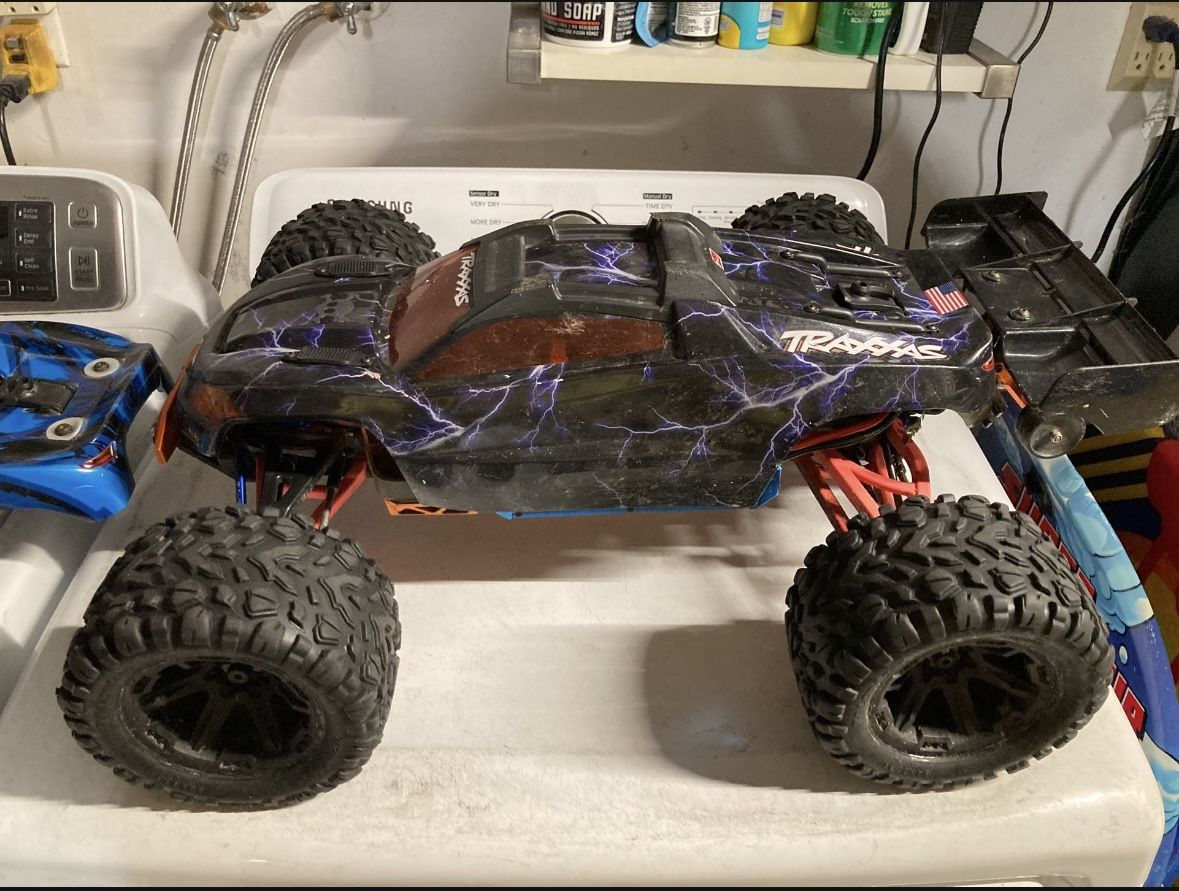 Traxxas E-Revo 2.0 - TONS OF UPGRADES for Sale in Huntington Beach, CA ...