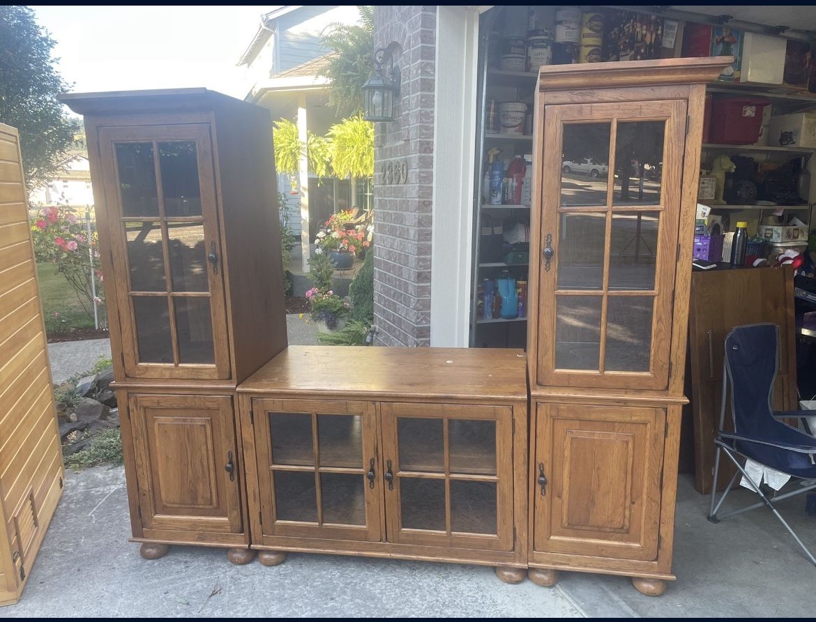 Solid oak entertainment center store
