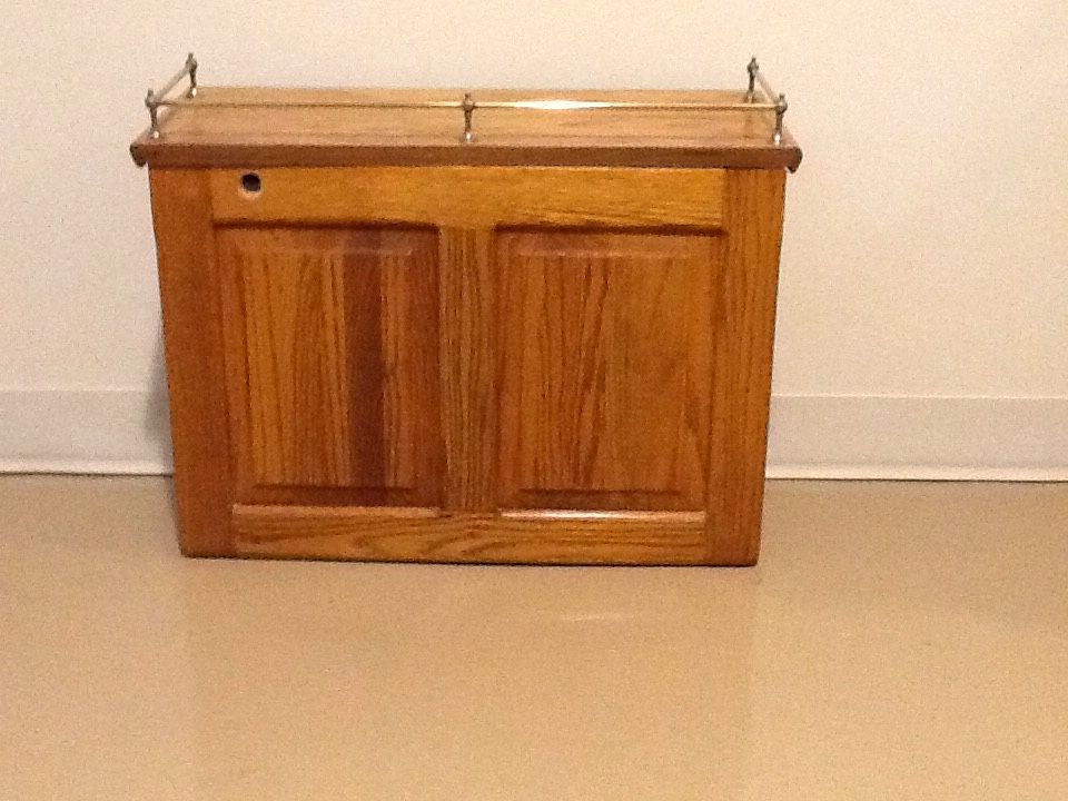 Gaylan Oak Toilet Tank Cabinet with Lid for Sale in Hodgkins, IL - OfferUp