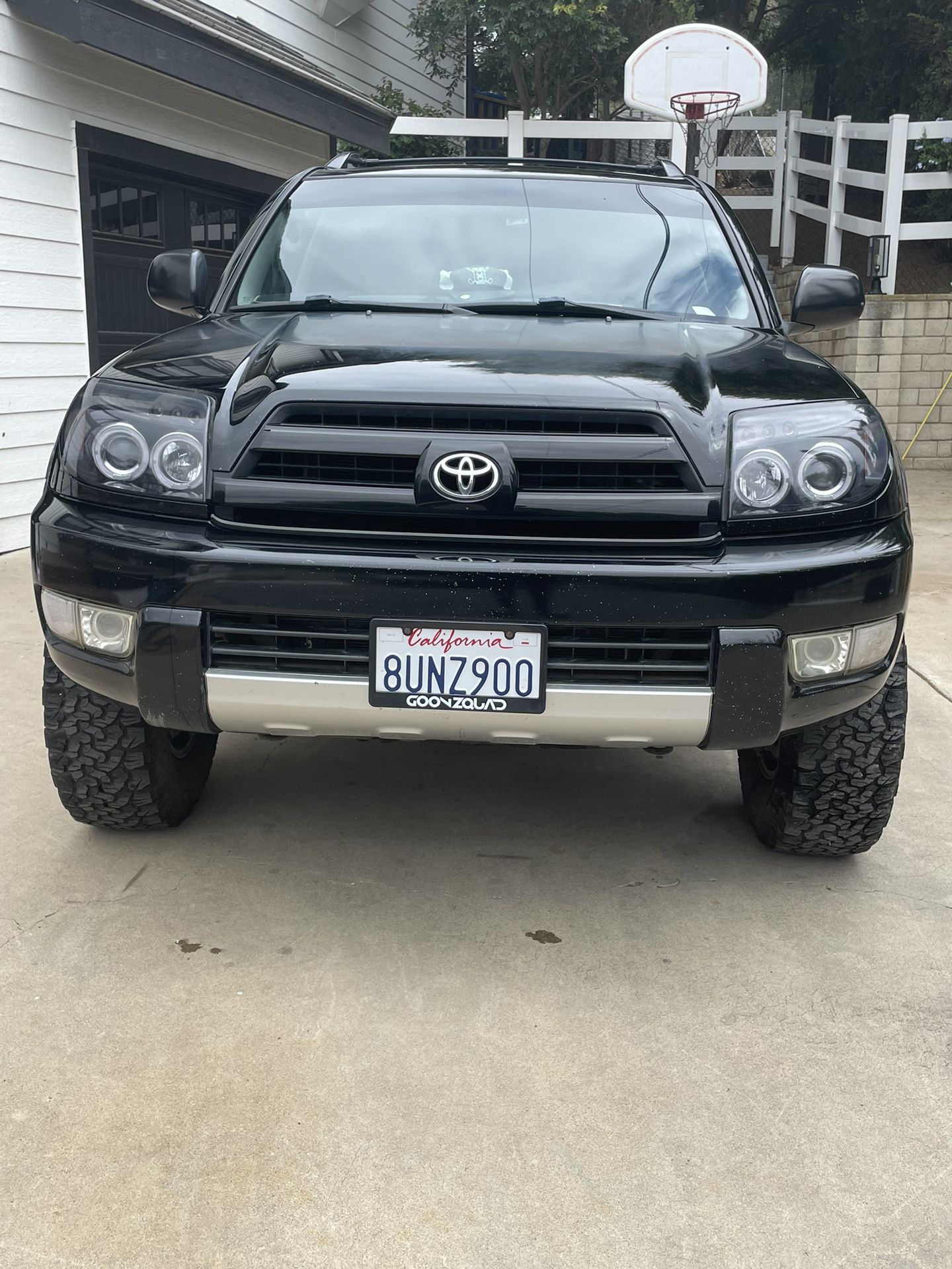 4th Gen 4runner Headlights Trade for Sale in Fallbrook, CA - OfferUp