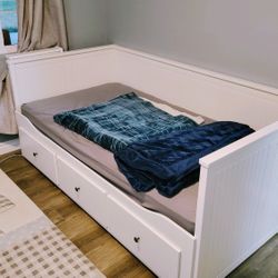 Hemnes bed for sale store
