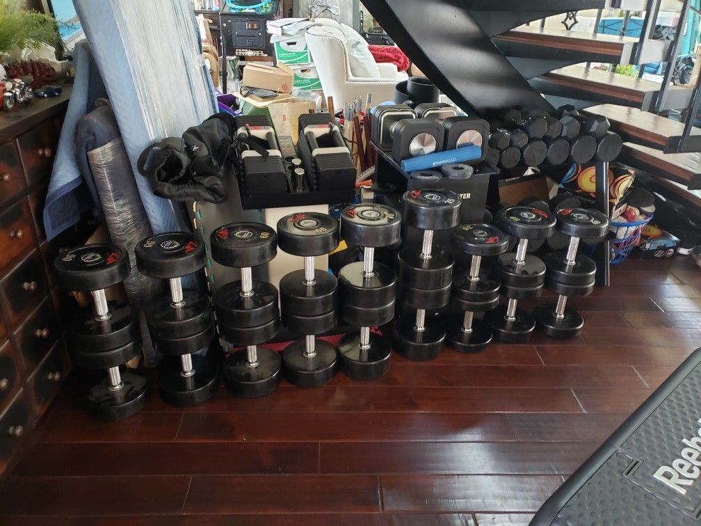 Gp dumbbells urethane 35-75lbs pro style for Sale in Rancho Palos ...