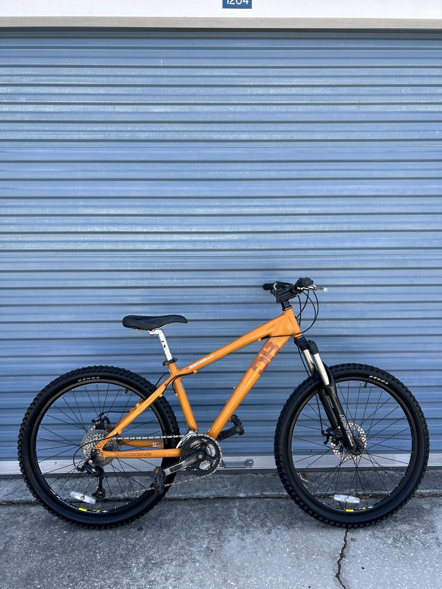 Diamondback Response 26” Mountain Bike for Sale in Oviedo, FL - OfferUp