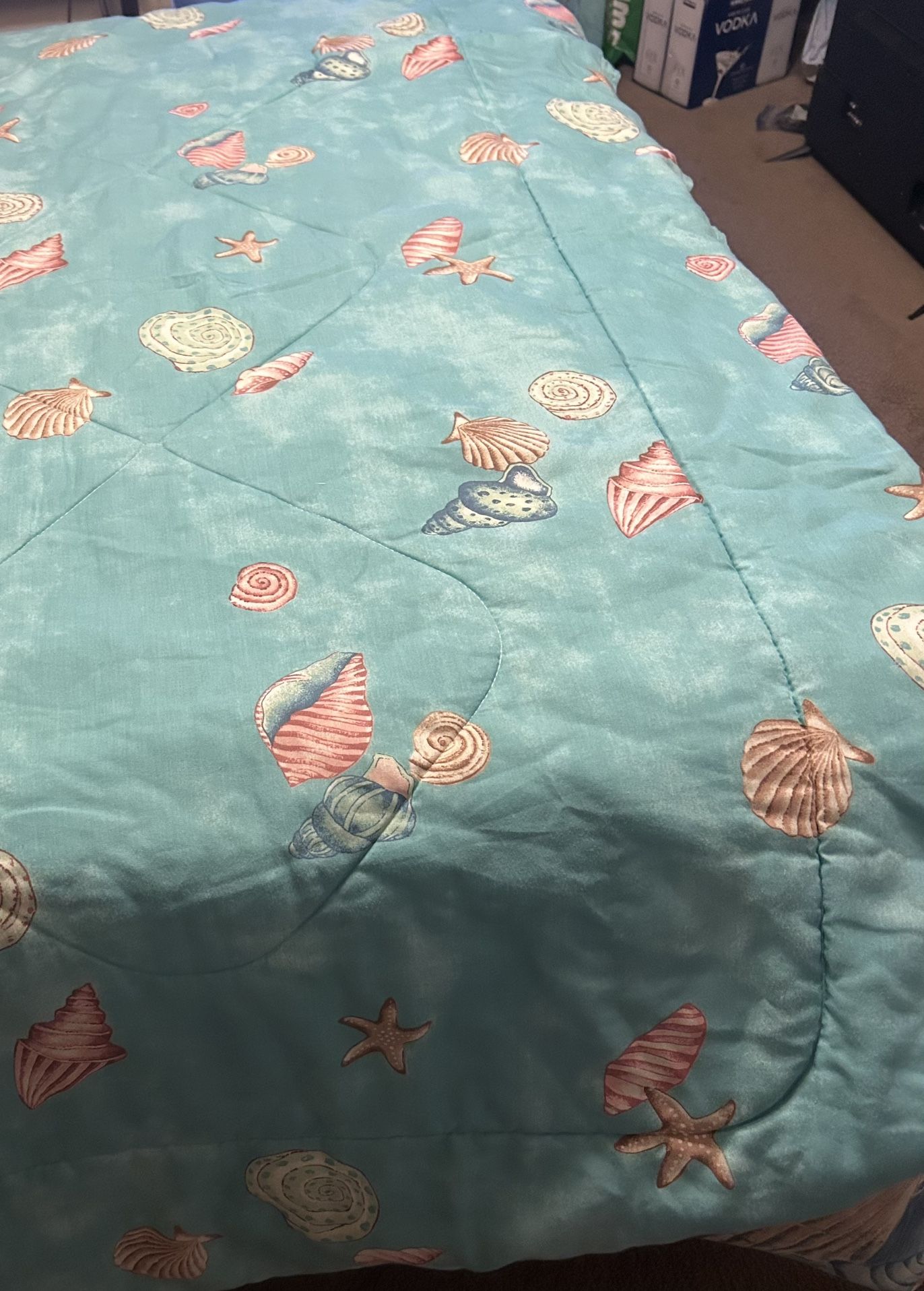 Gently Used Seashell / Ocean Themed Queen Comforter Set for Sale in ...