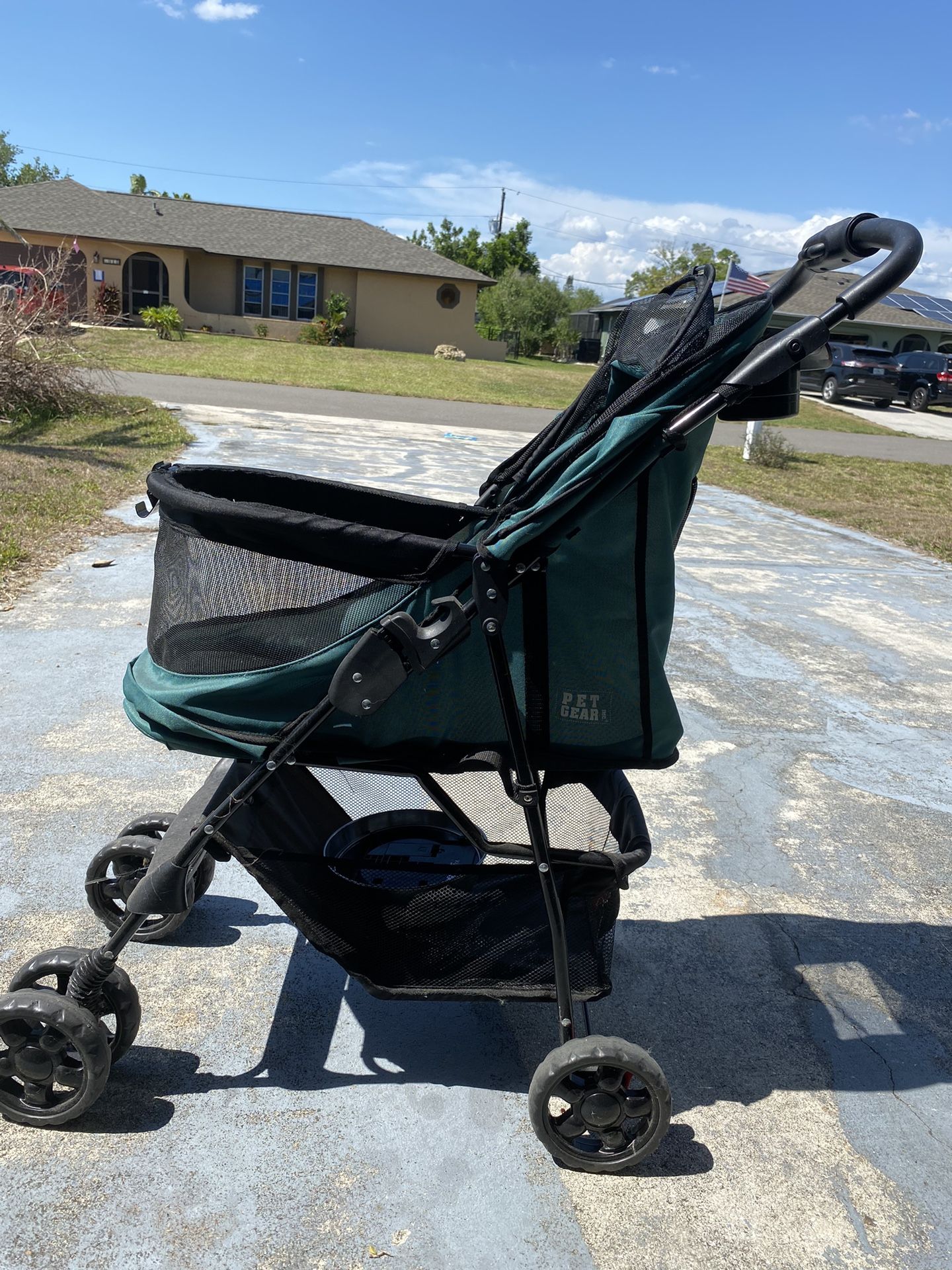 Petco, Small Dog Stroller for Sale in Cape Coral, FL - OfferUp