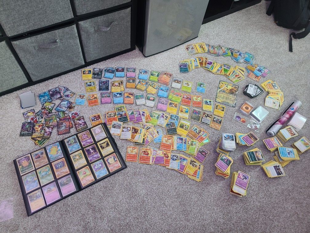 Pokemon Card Collection Lot for Sale in Las Vegas, NV - OfferUp