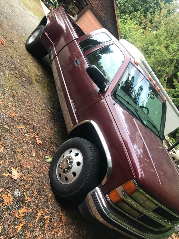1997 Chevy c3500 7.4l 2wd dually for Sale in Stanwood, WA - OfferUp