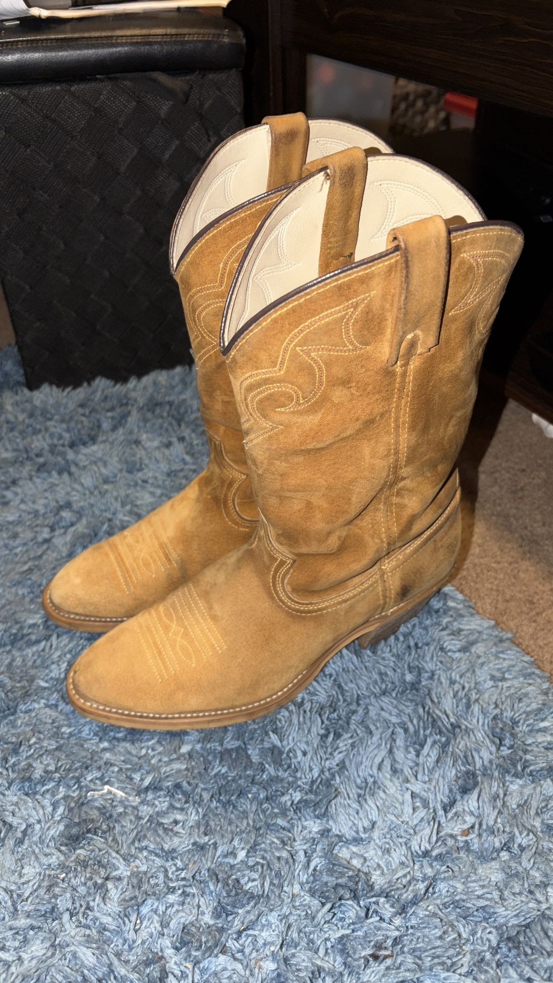Suede Cowboy Boots for Sale in Redlands, CA - OfferUp