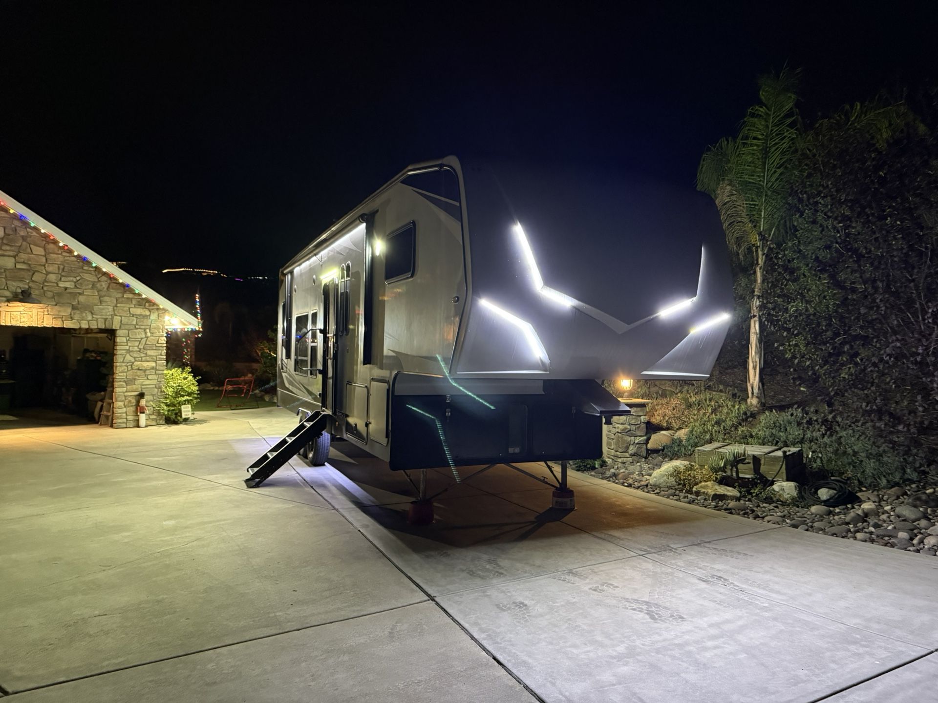 Eclipse Iconic 5th Wheel for Sale in Alpine, CA - OfferUp