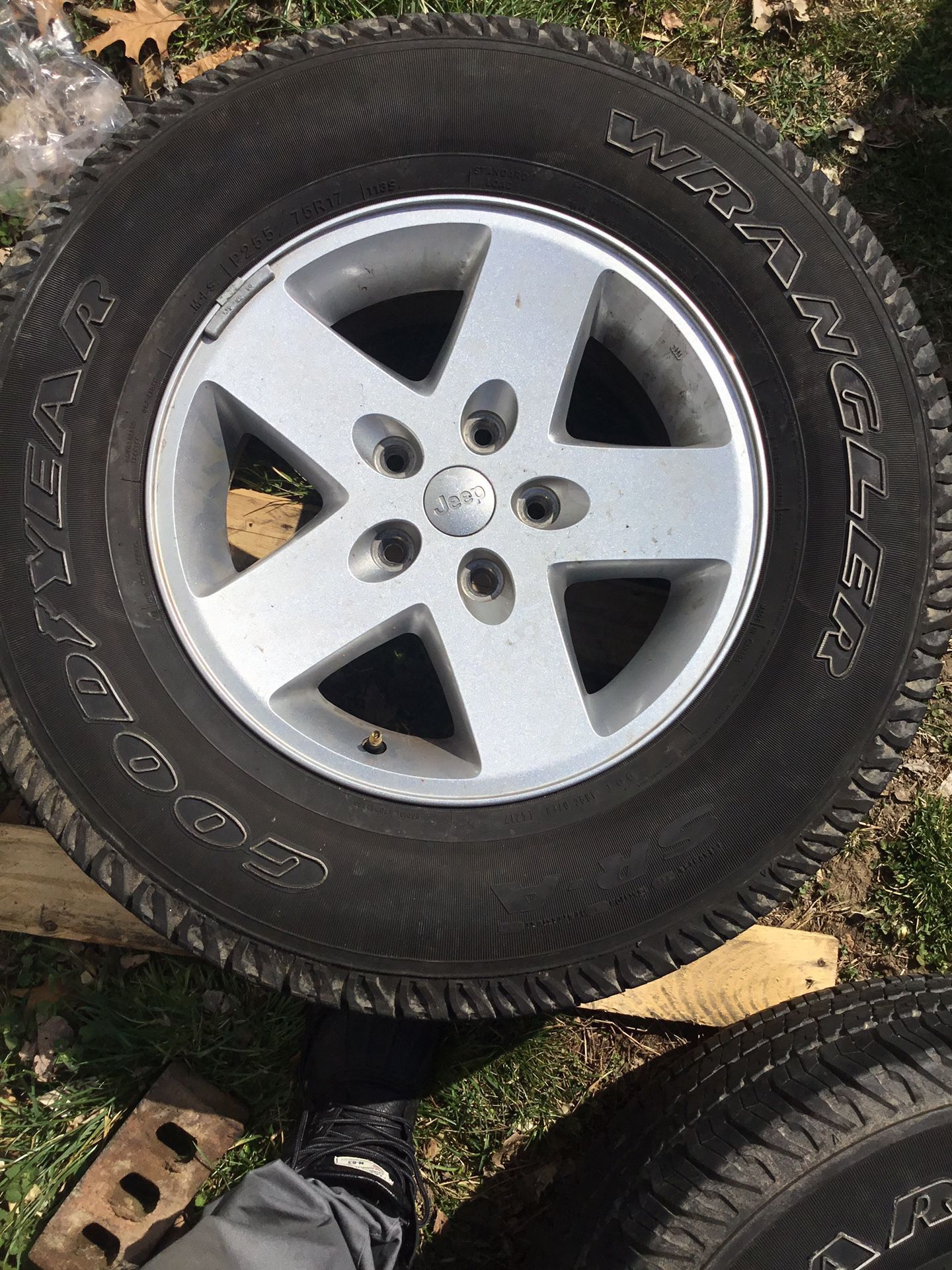 5 Tires Good Year 255/75/R17 For Jeep Wrangler 2016———2018 for Sale in ...