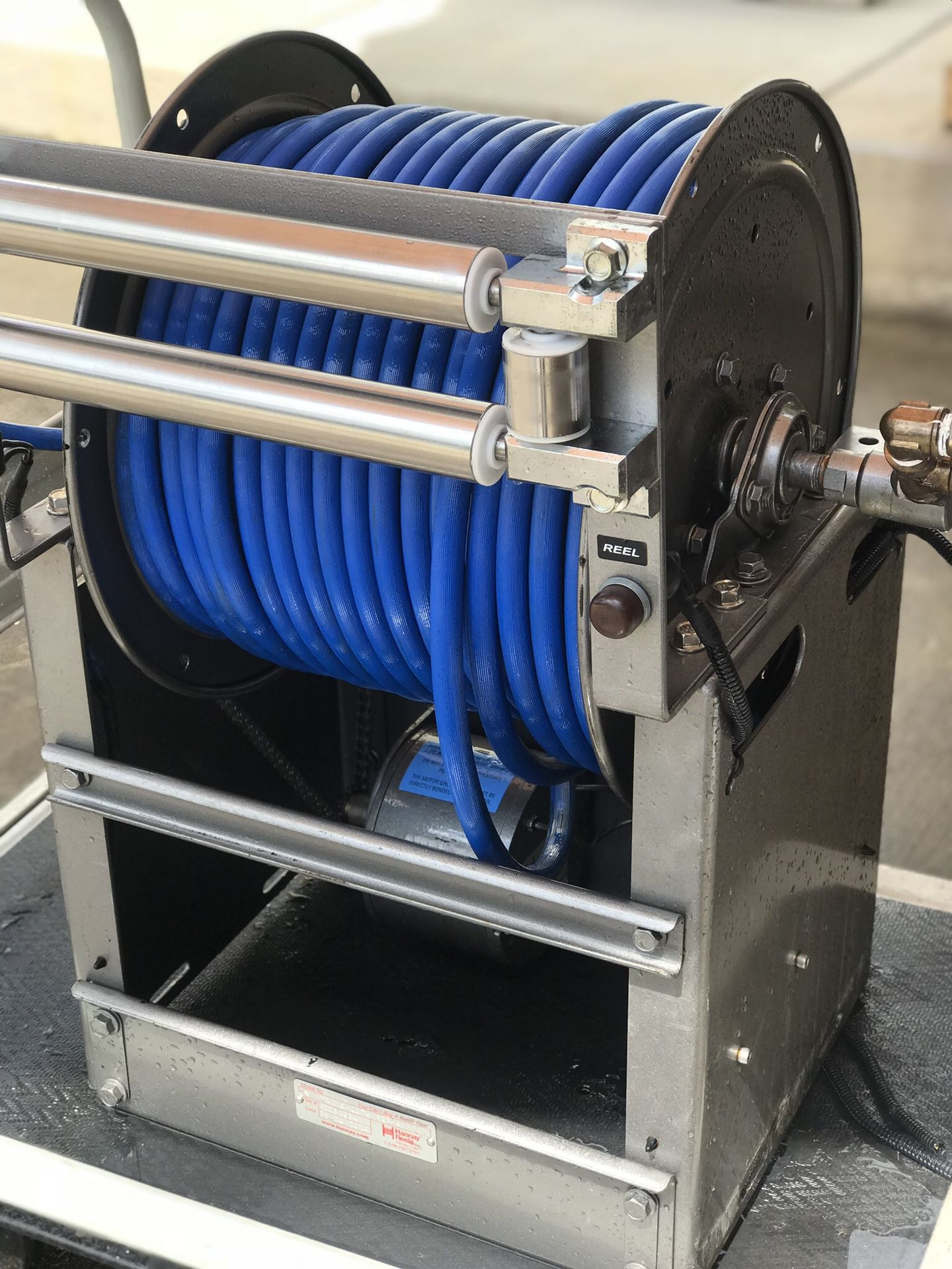 HOSE REEL SYSTEM , PERFECT FOR LANDSKEEPING , PEST CONTROL, AUTO ...