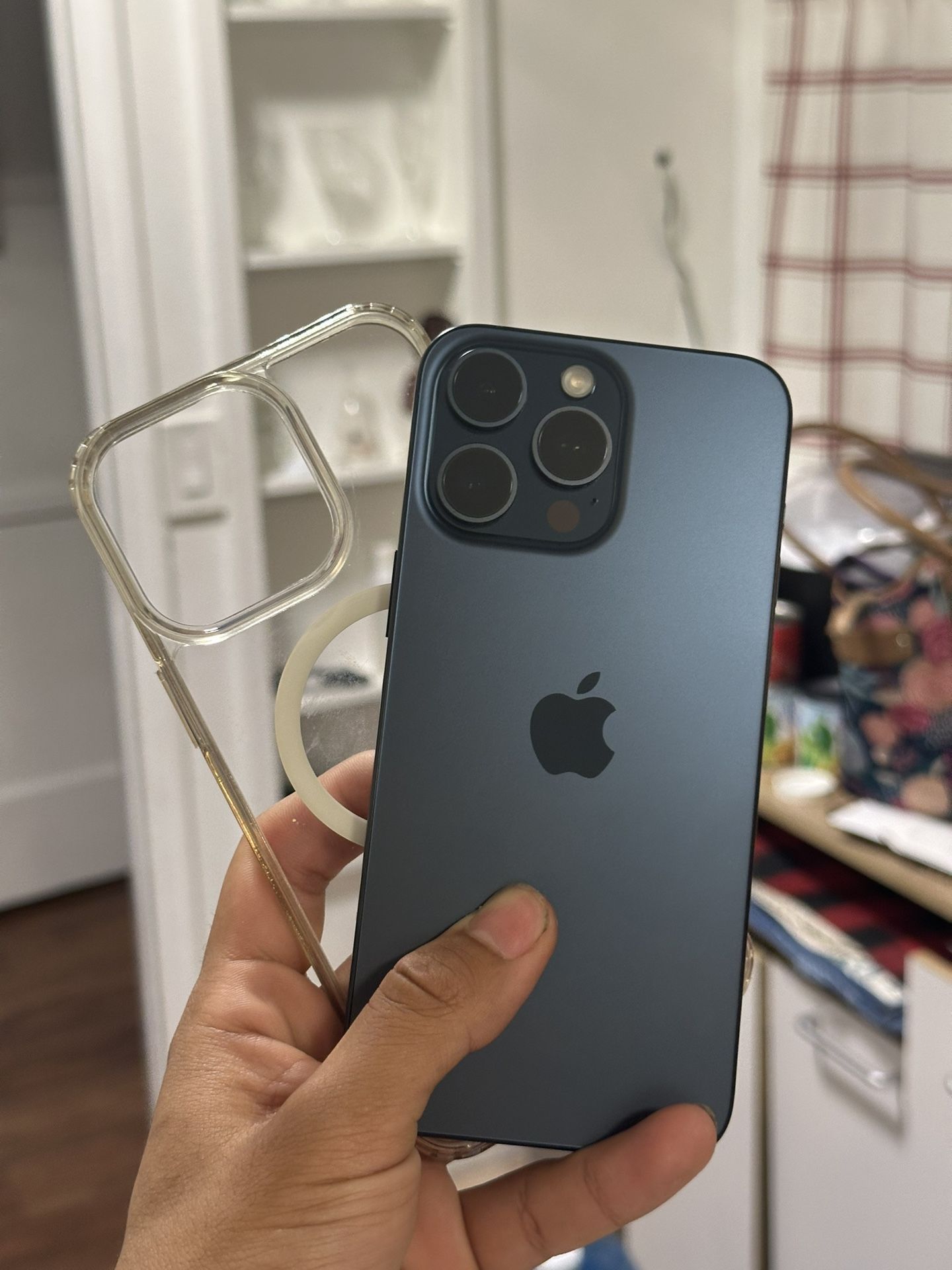 iPhone 15 Pro Max 256GB Unlocked - Excellent Condition for Sale in ...