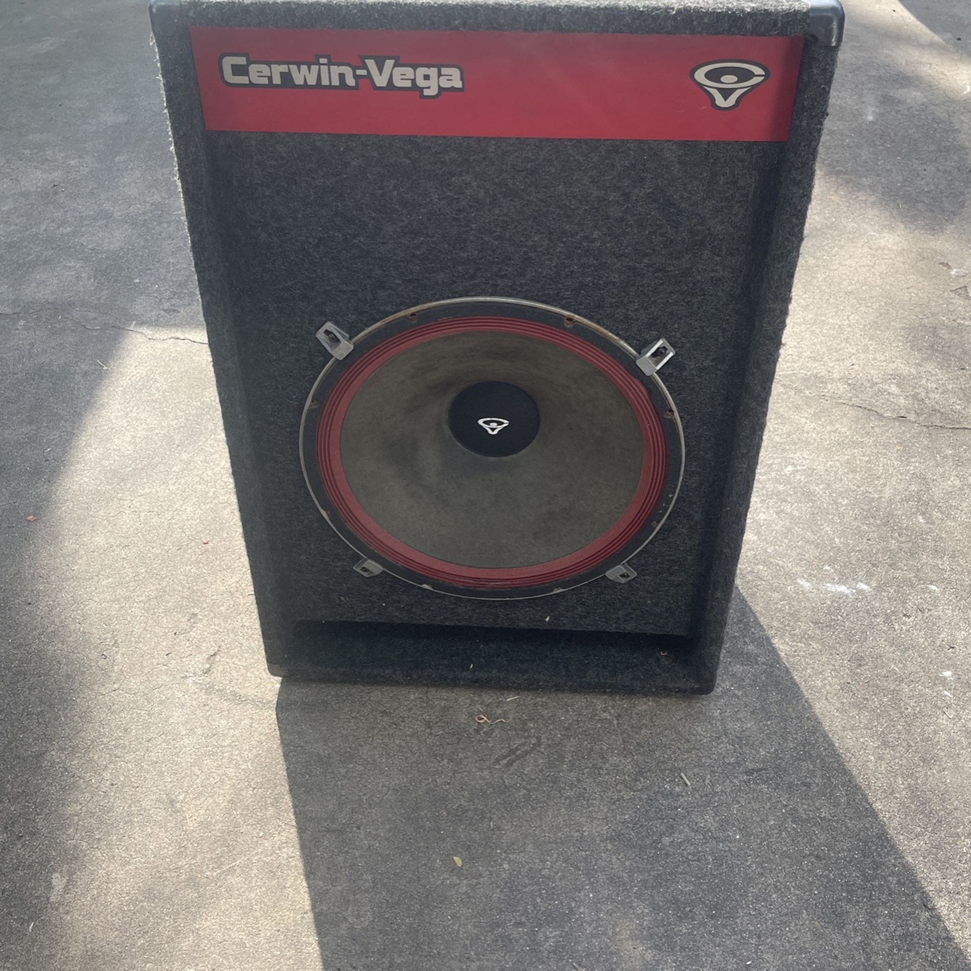 Subwoofer Cerwin Vega 18 Inches for Sale in Sacramento, CA - OfferUp