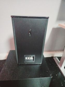 Definitive Technology SR9080 for Sale in Sacramento, CA - OfferUp