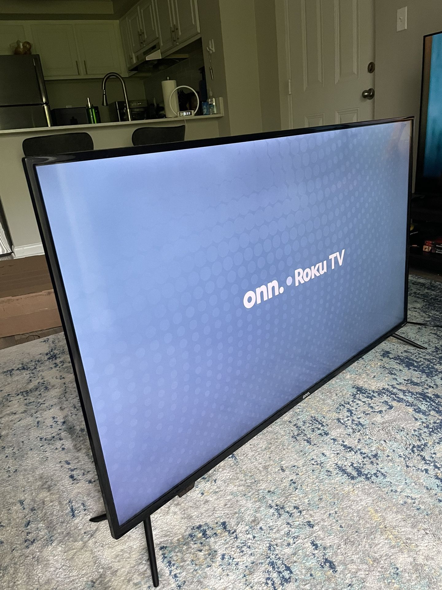 onn. Roku Smart TV 50" Class 4K HDR UHD (2160P) LED for Sale in Boynton ...