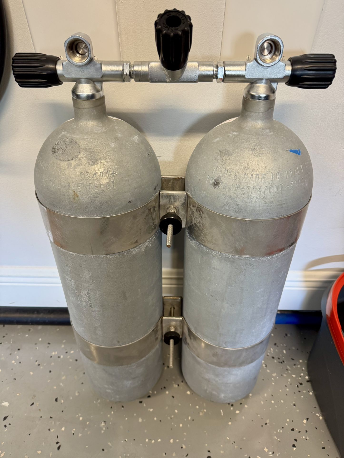 Scuba Tanks - Faber LP85 Doubles Setup for Sale in Ocean Ridge, FL ...