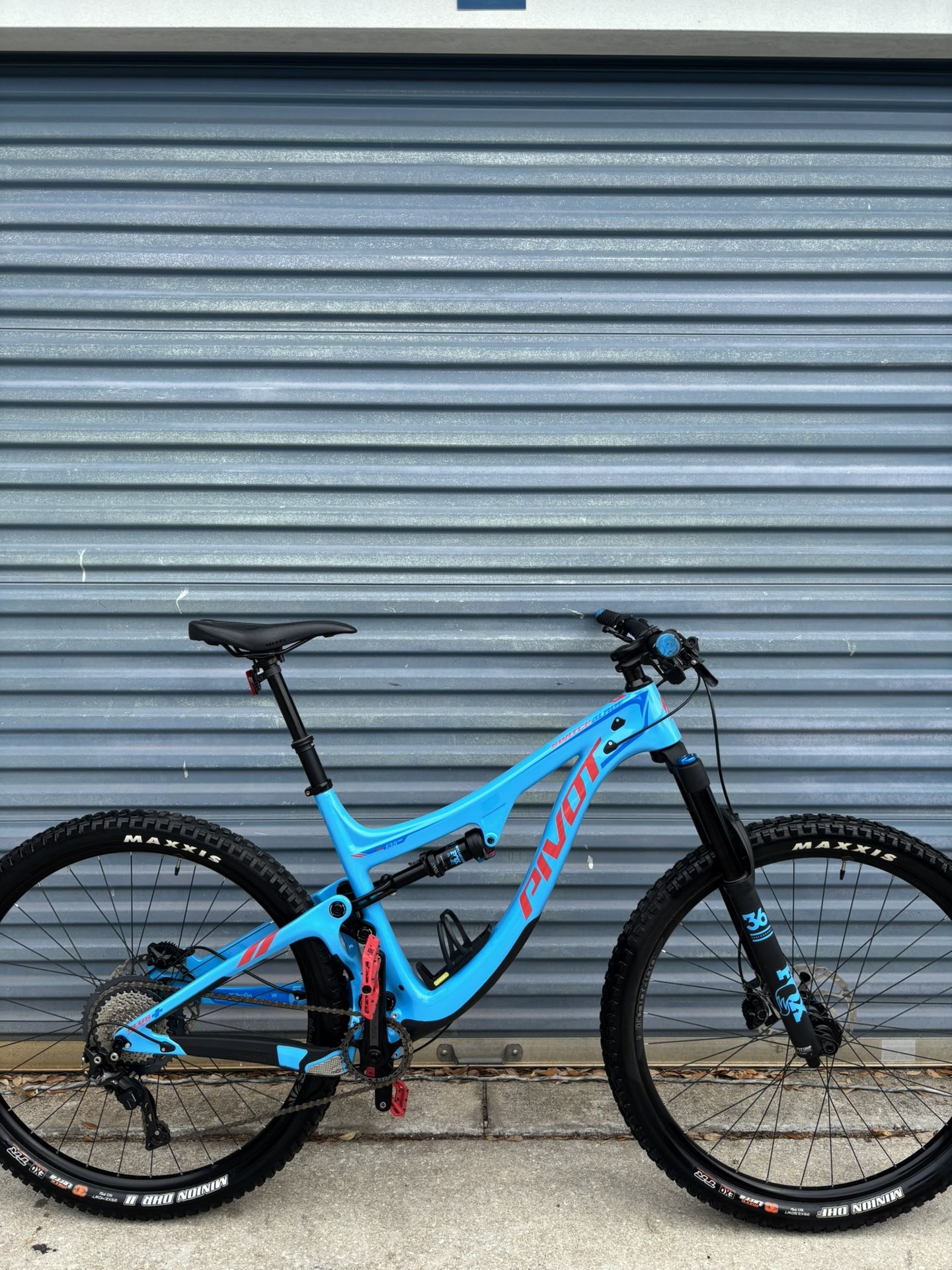 Pivot Switchblade Full Suspension Mountain Bike 29er for Sale in ...