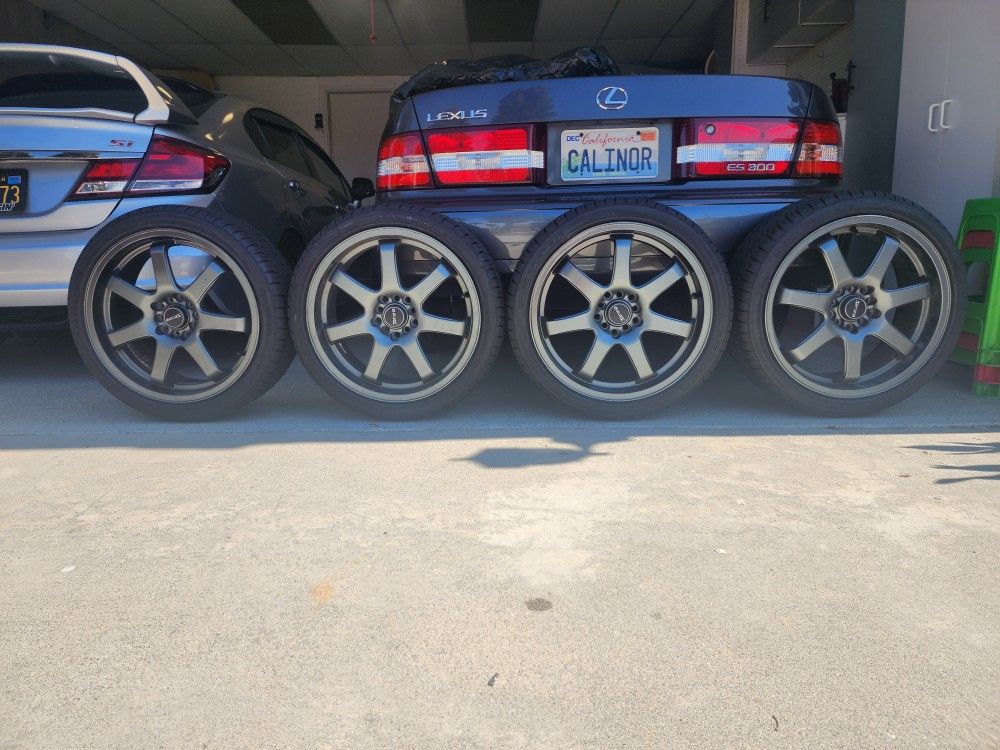 drag DR-35 18 inch with new tires 215/40zr/18 for Sale in Long Beach ...