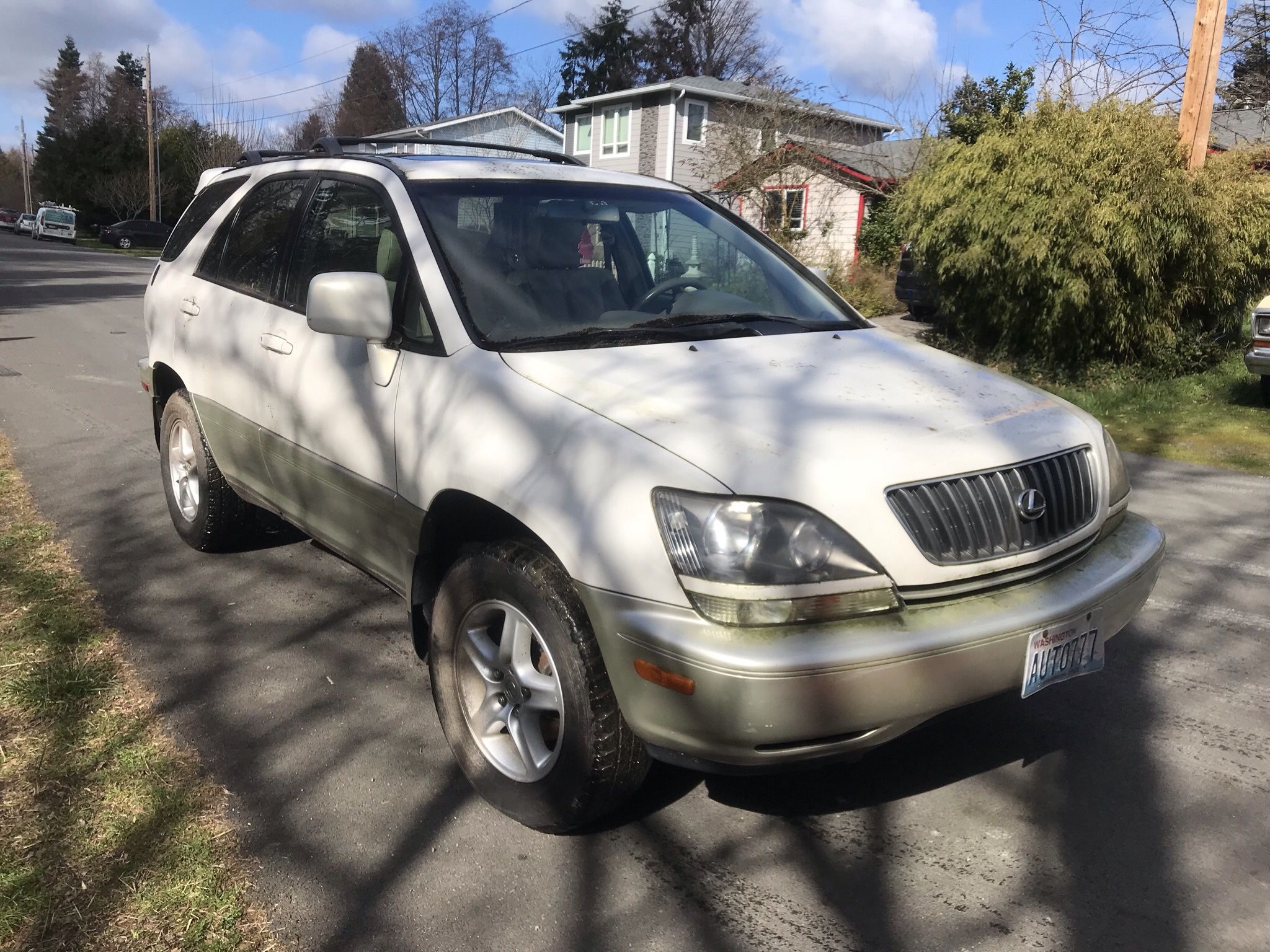 2000 Lexus Rx 300 for Sale in Coupeville, WA - OfferUp