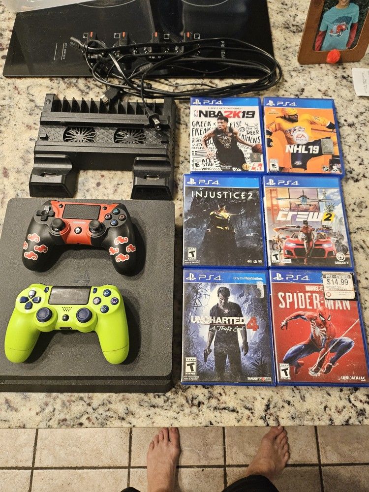 Ps4 Playstation 4 1 Terabyte Harddrive 2 Controllers Cooling Dock + 6 ...