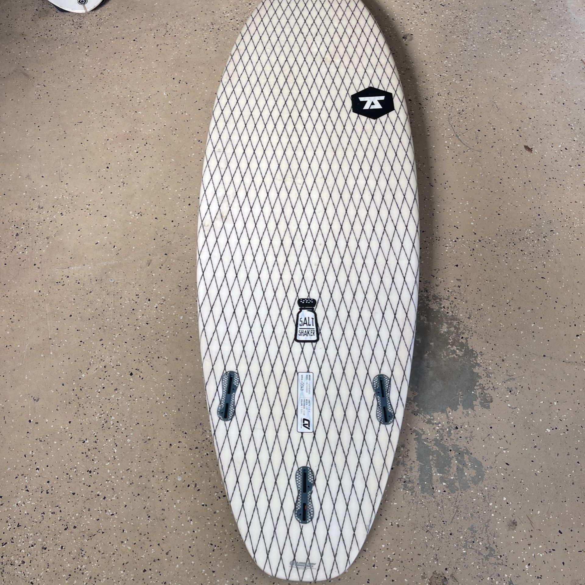 6’4 Salt Shaker Surfboard for Sale in San Clemente, CA - OfferUp